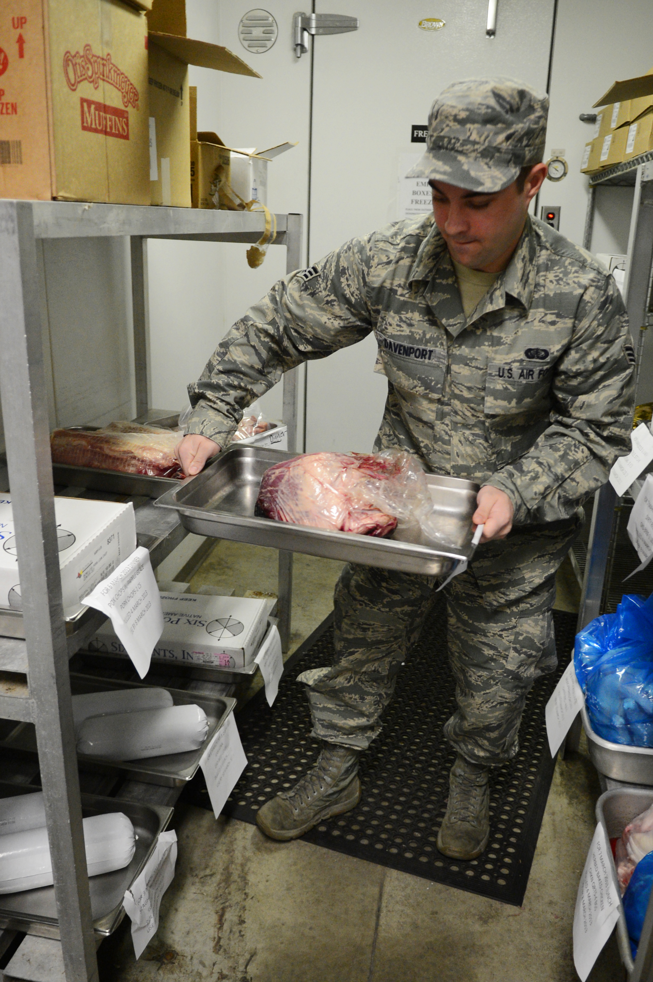Chief Emerson DFAC team keeps it clean > Shaw Air Force Base > News