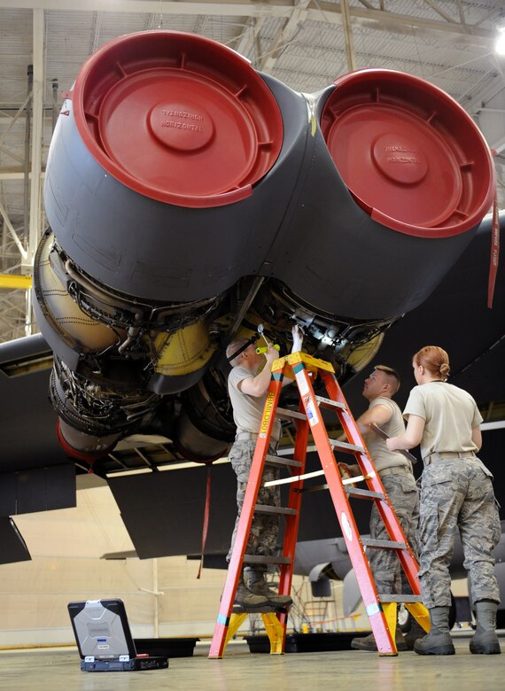 Electrical and Environmental Airmen keep B-52 in tip-top condition ...