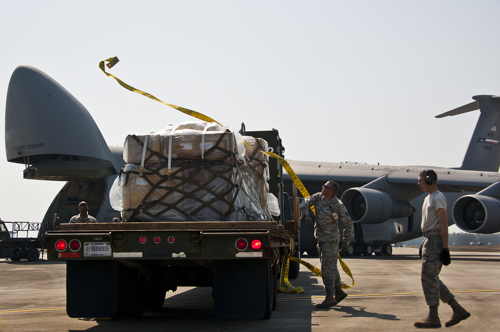 Air transportation off-loads transient cargo > Eglin Air Force Base ...