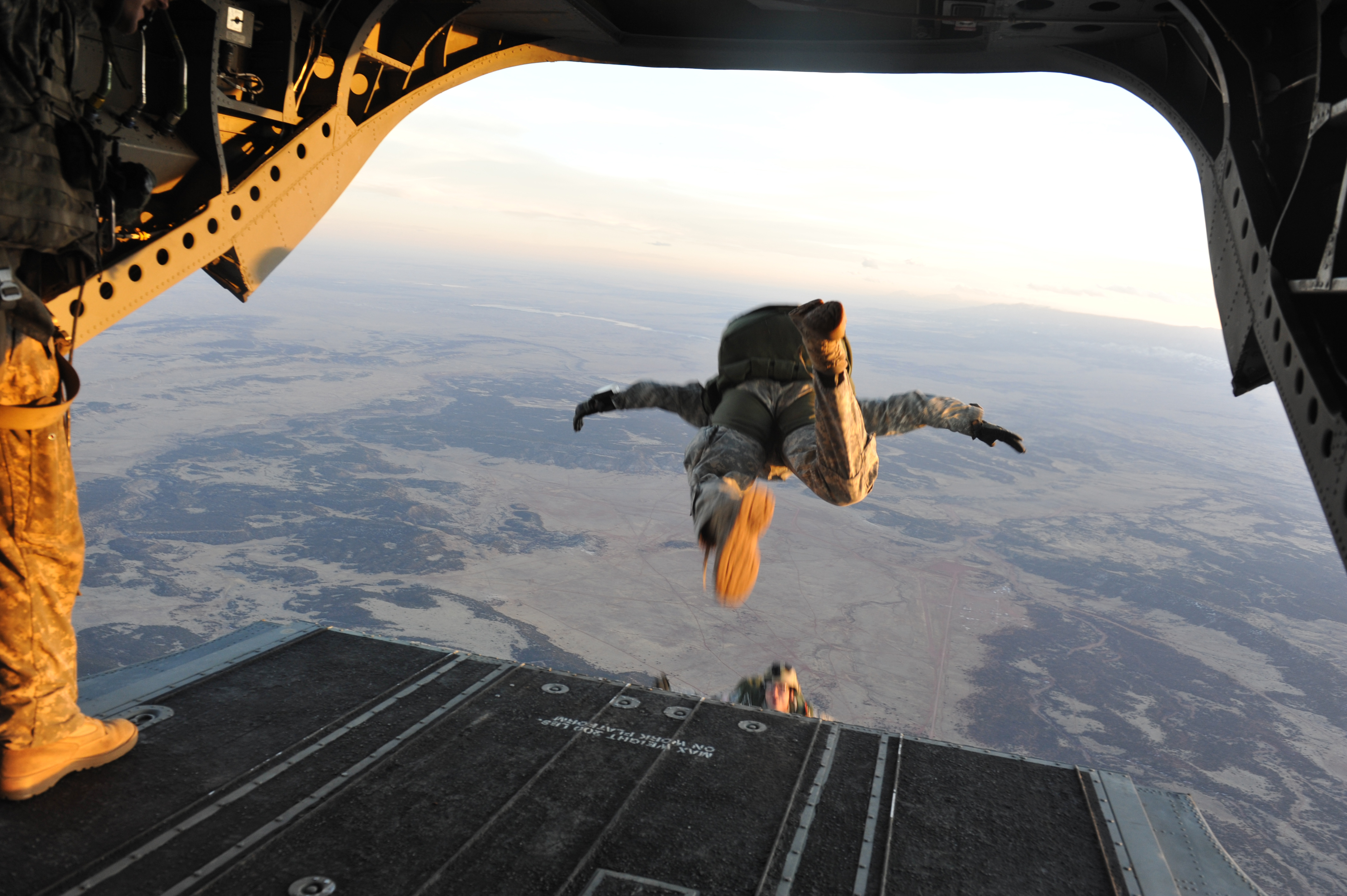 Army Airborne Jump Wallpaper