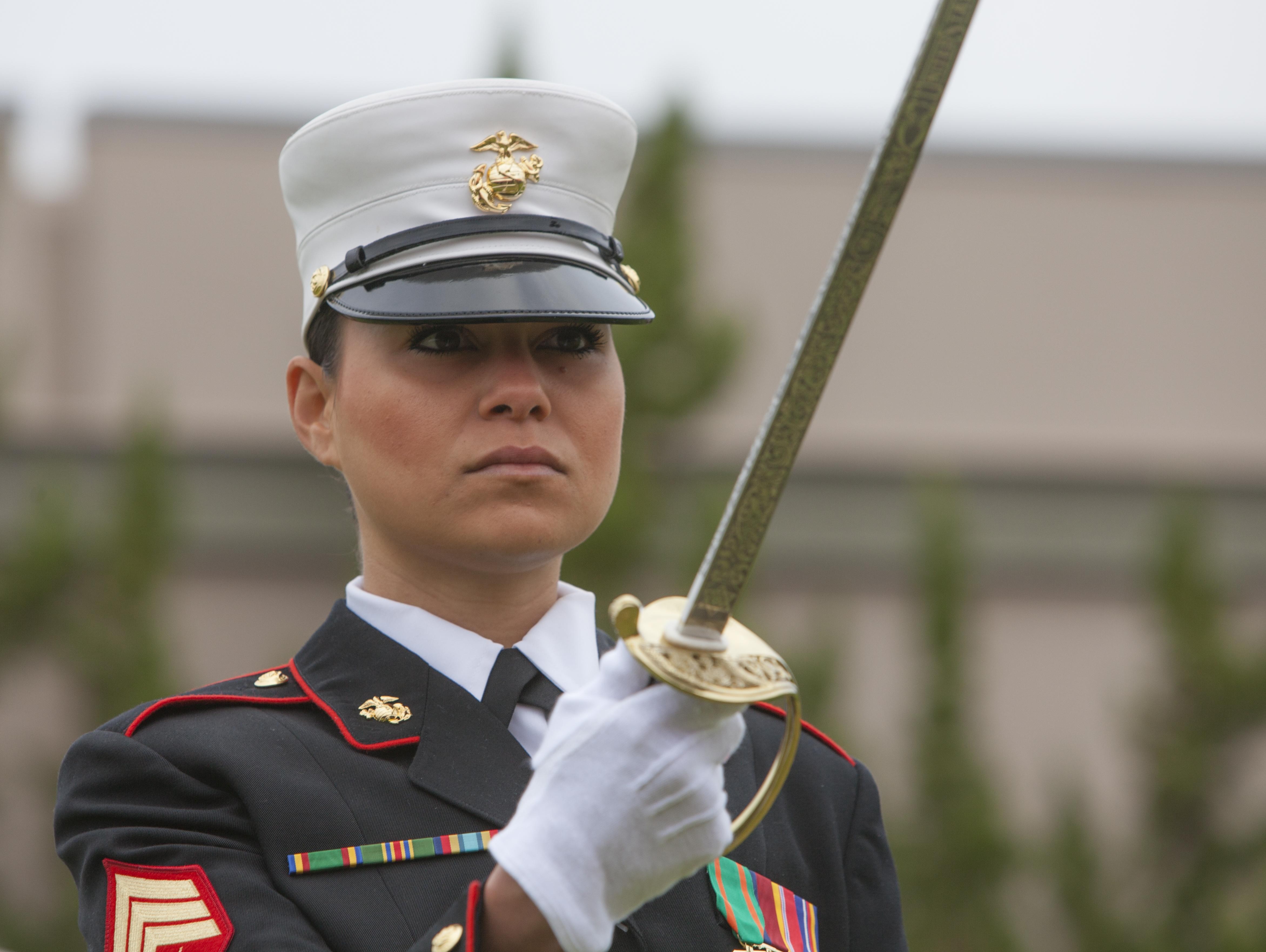 Marines honor women’s history for morning colors > 3rd Marine Aircraft ...