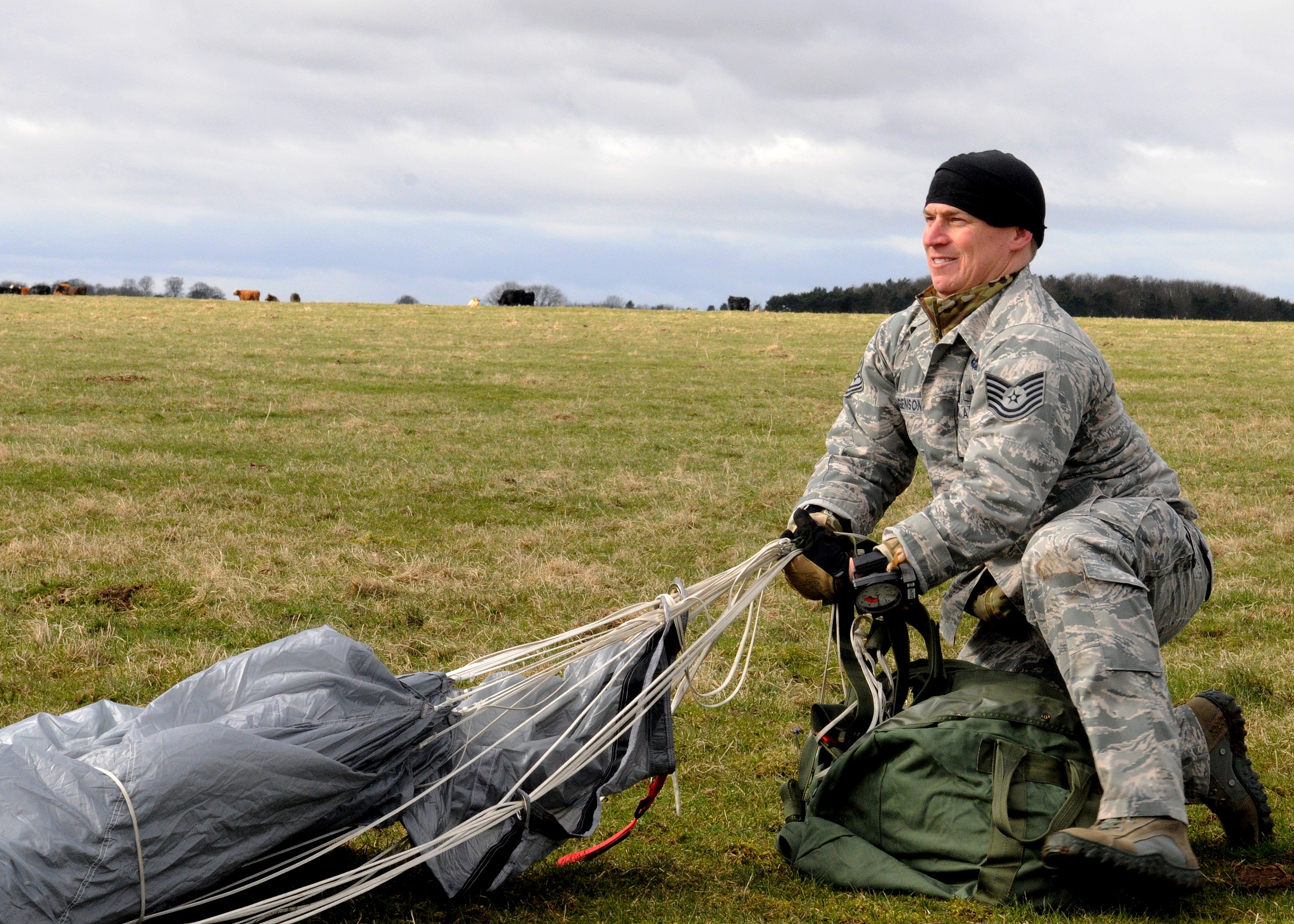 Pararescue Jump into Training > Royal Air Force Mildenhall > RAF ...