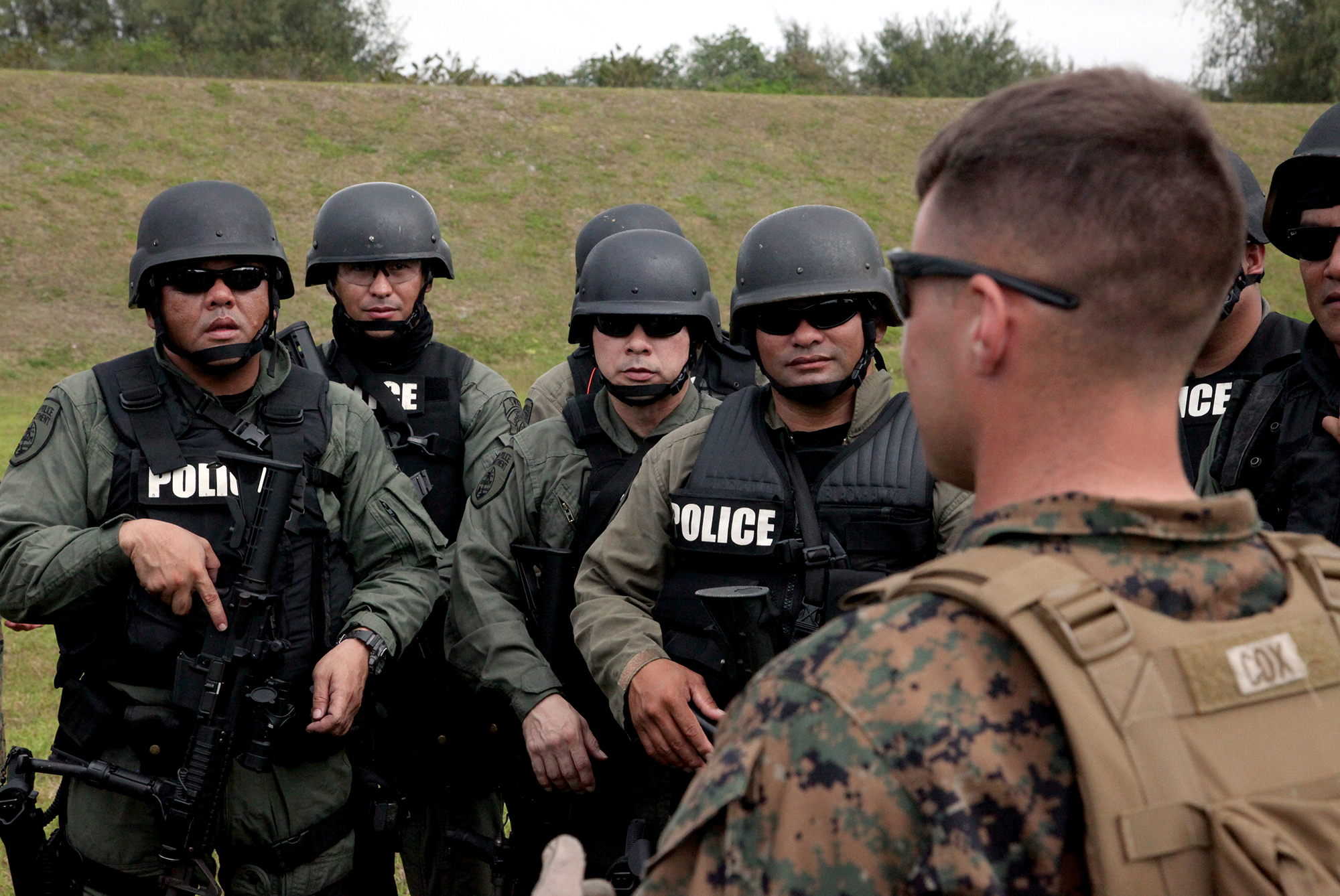Marines train with Guam SWAT team > United States Marine Corps Flagship ...
