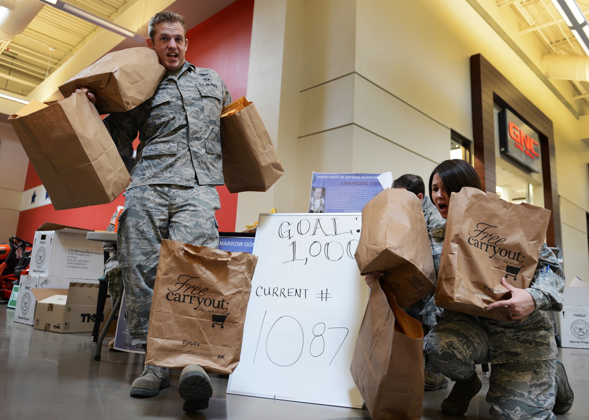 1,195 Team Shaw members register to save lives > Shaw Air Force Base ...