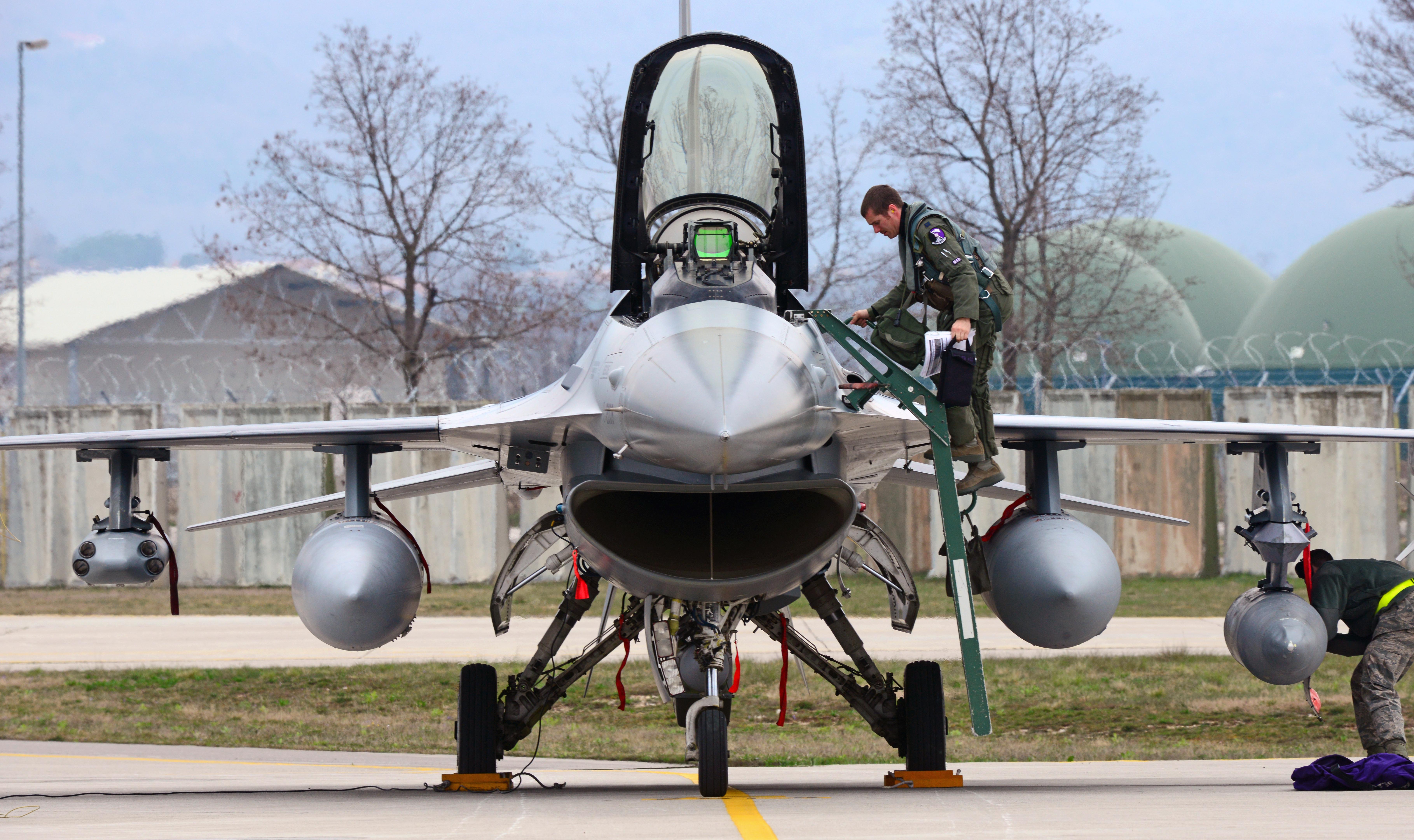 Aviano Airmen train with Spanish counterparts > Aviano Air Base > News ...