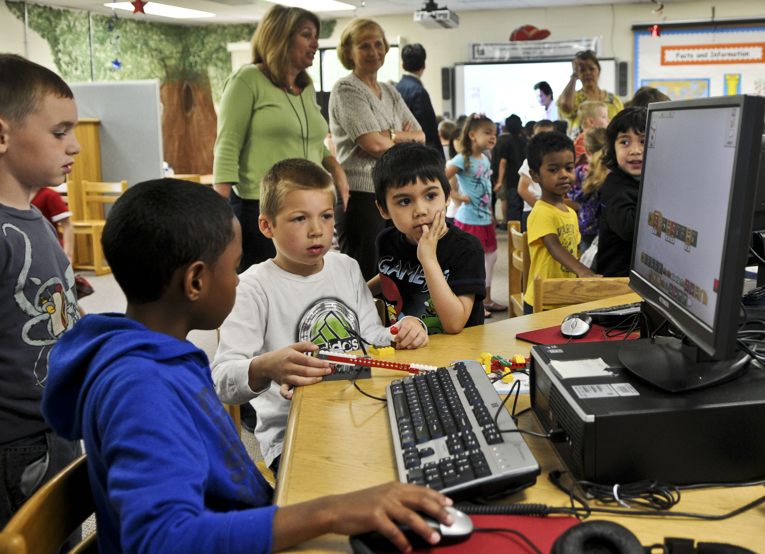 Elementary school STEM Club shines during first STEM Week > Marine ...