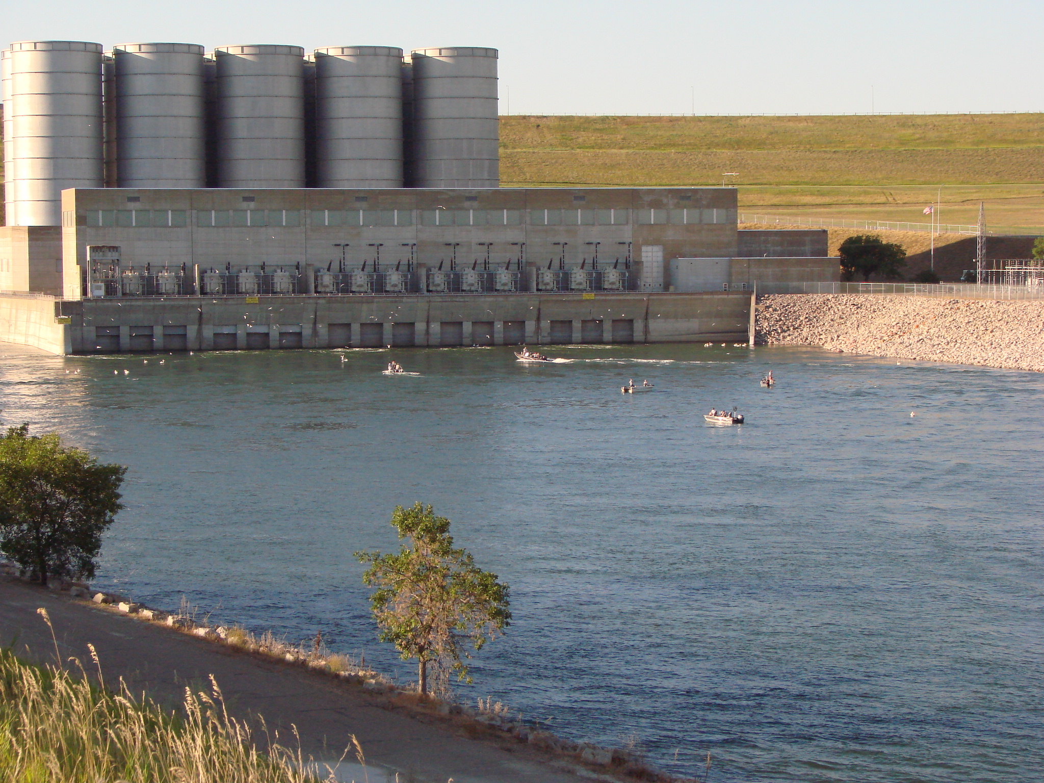 Omaha District > Missions > Dam and Lake Projects > Missouri River Dams ...