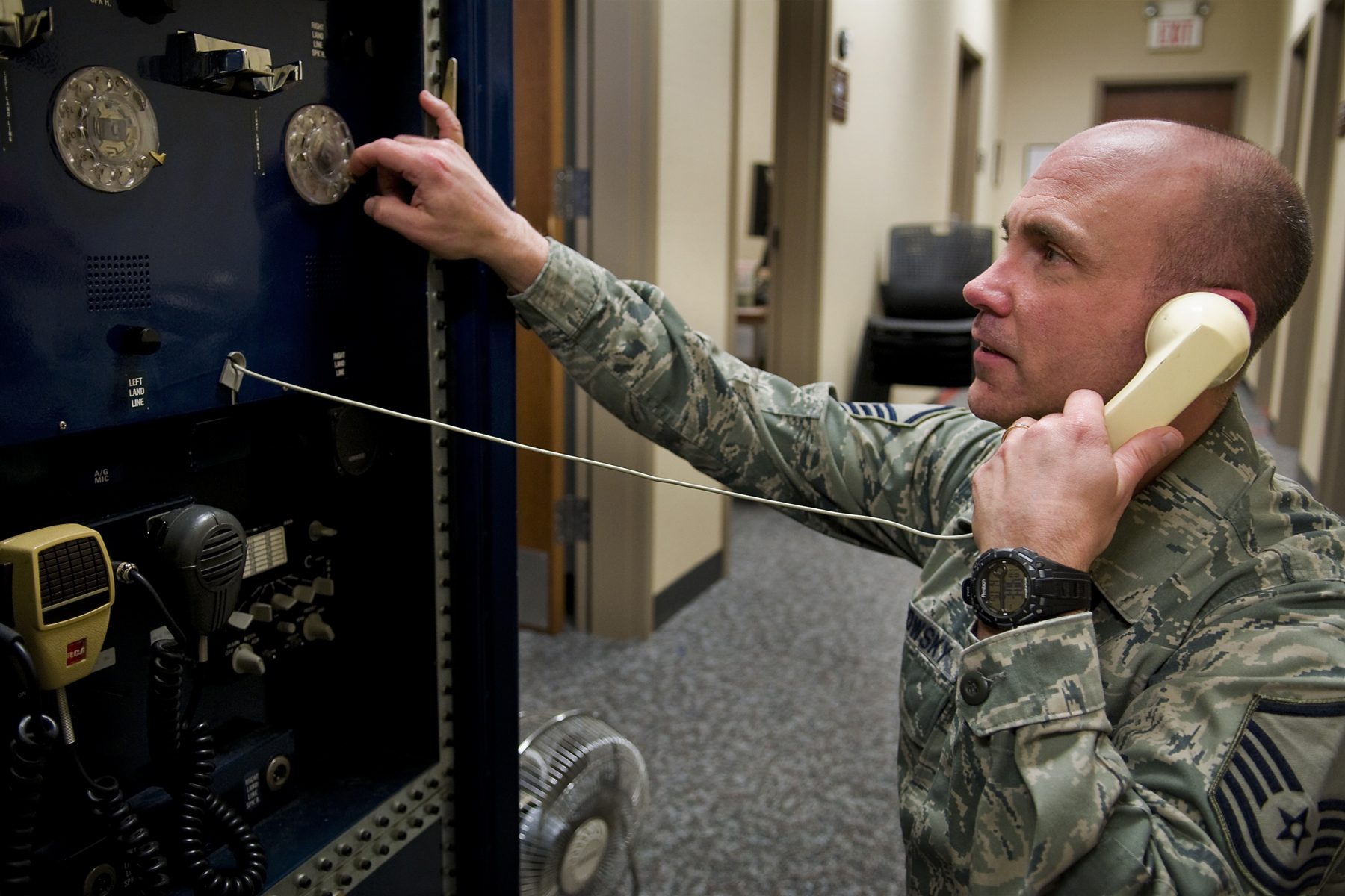 Nerve center: Command post keeps mission going, critical info flowing ...