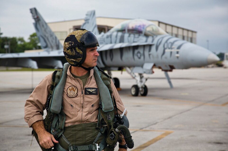 Bengals bid farewell to commanding officer > United States Marine Corps ...