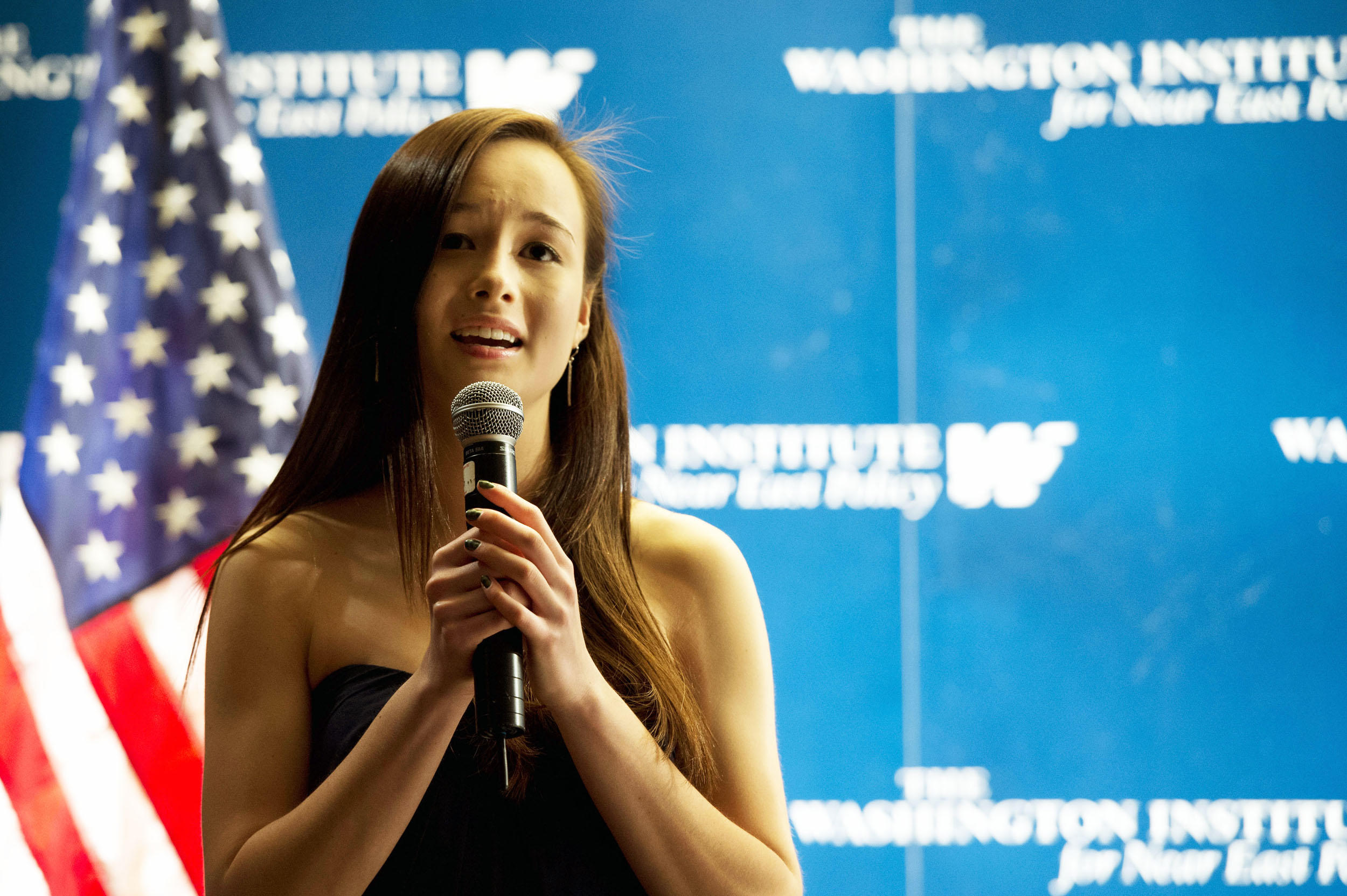 High school sophomore Gillian Jackson Han sings "America the Beautiful ...