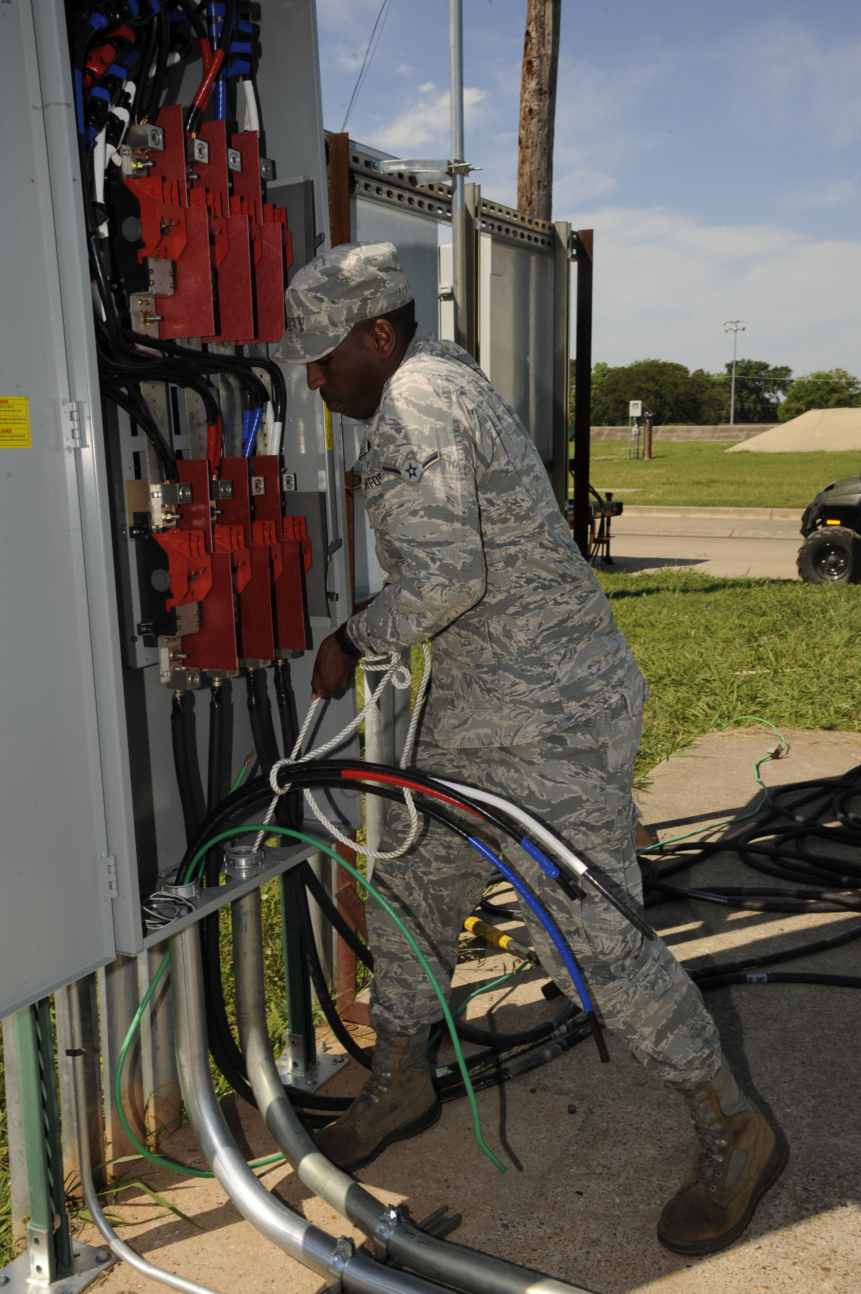2 CES Electrical Power Production Airmen power up Barksdale > Barksdale ...