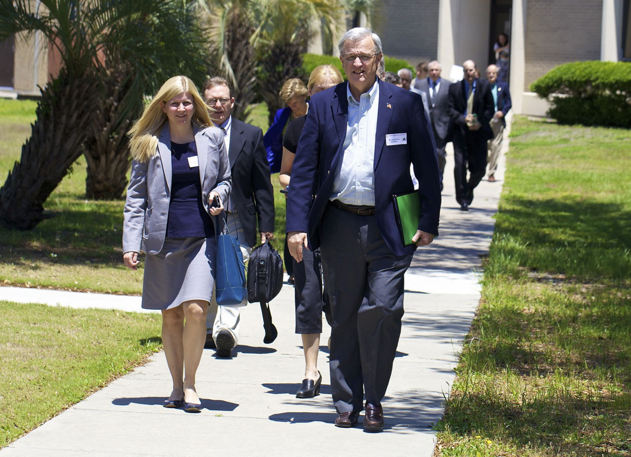 AFCEC's Industry Forum provides public, private collaboration > Air ...