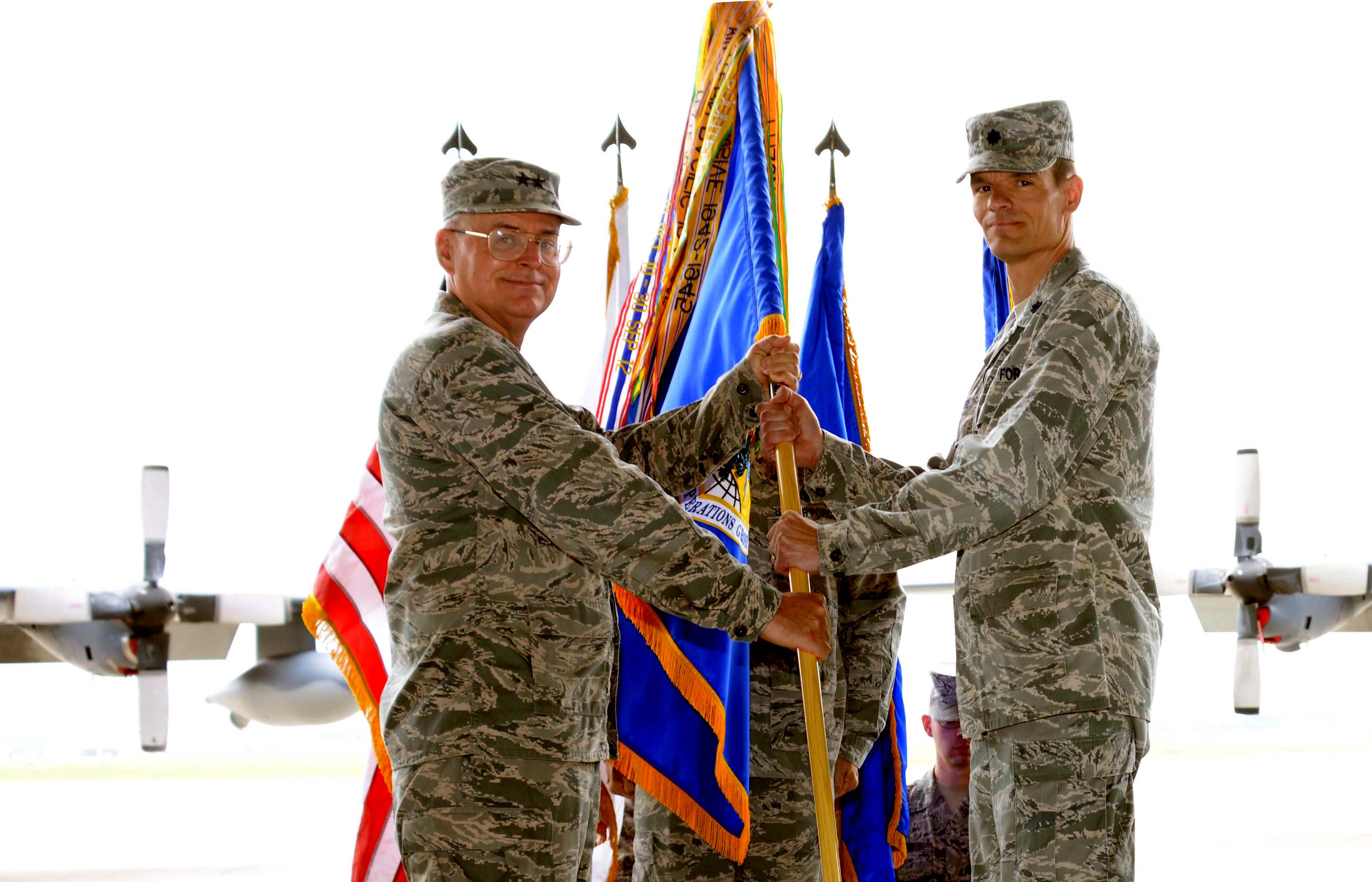 Batcats welcome new commander > Air Force Special Operations Command ...