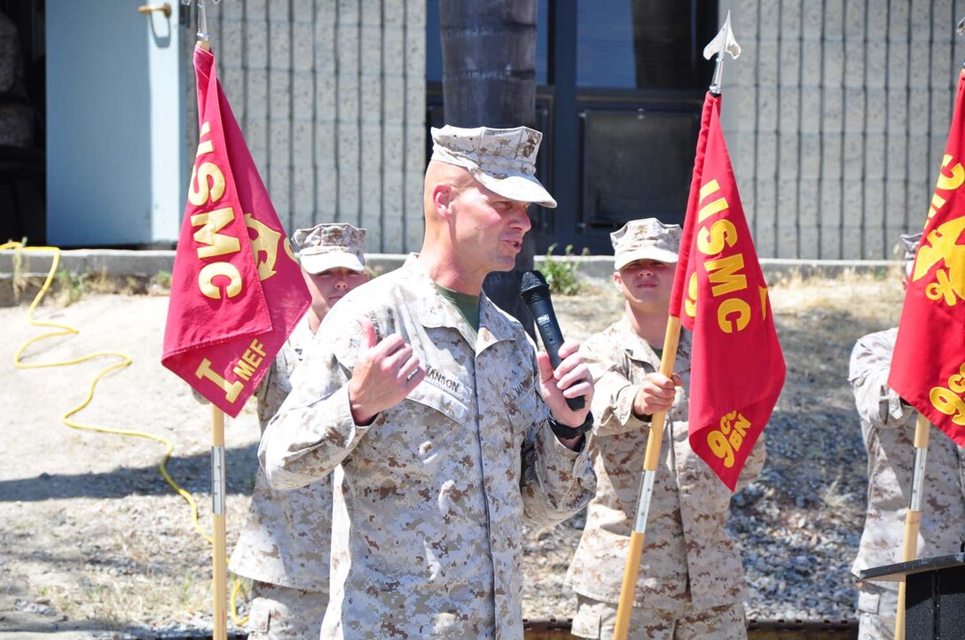 Col. Hanson addressing 9th Comm Bn. Marines on his fairwell tour