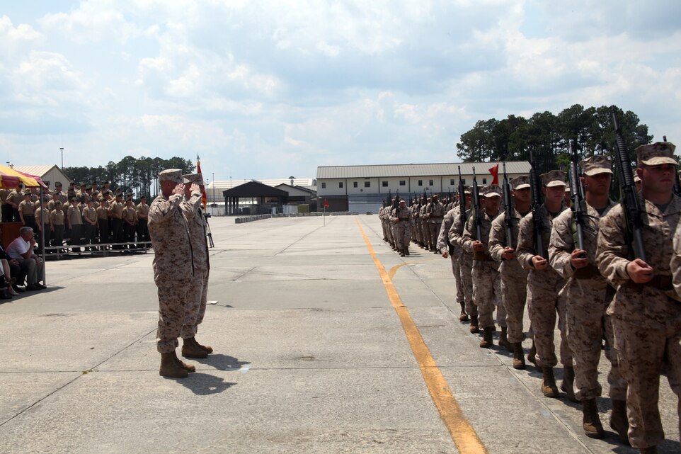 MALS-31 bids farewell to CO > United States Marine Corps Flagship ...