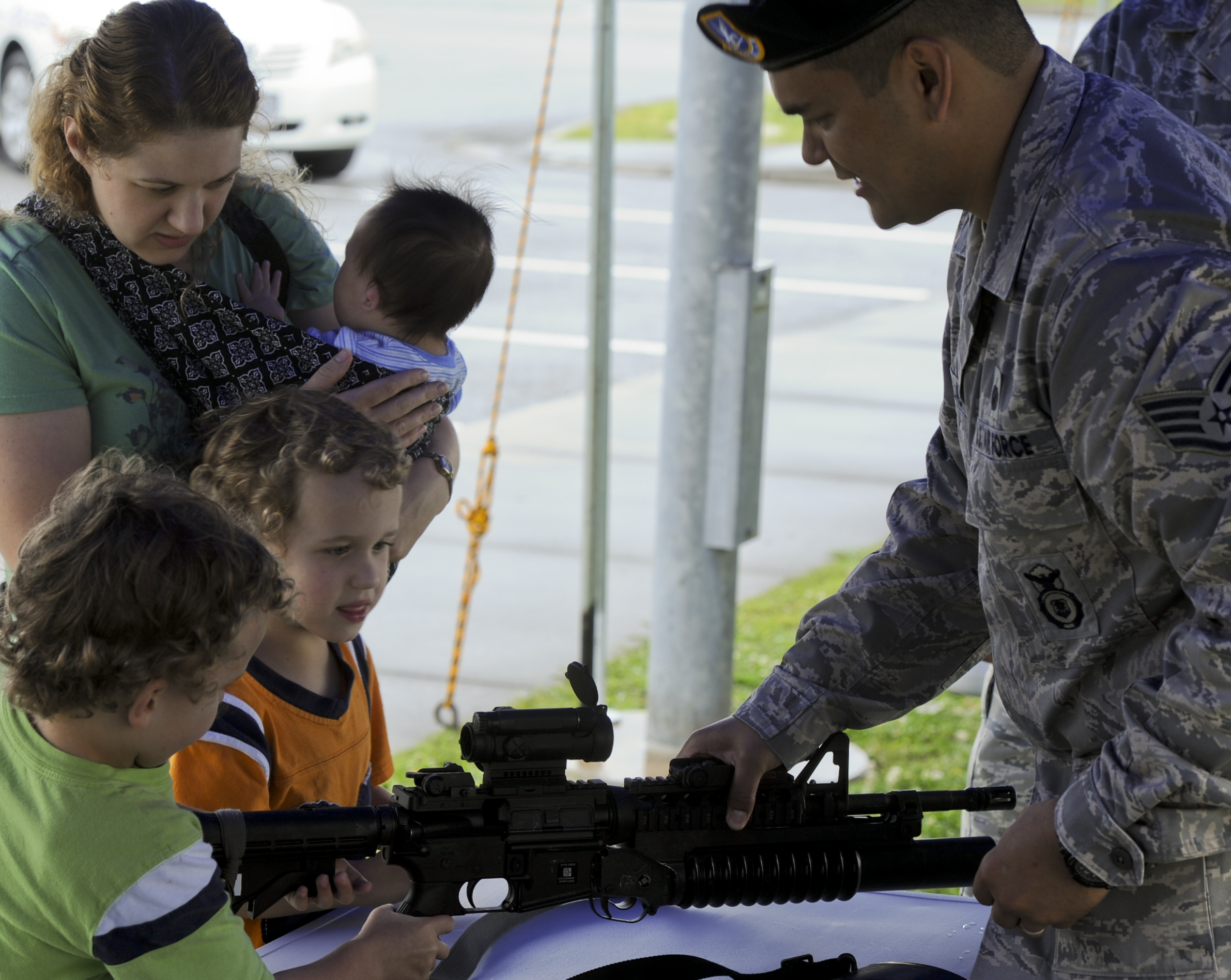 18th Wing defenders welcome visitors > Kadena Air Base > Article Display