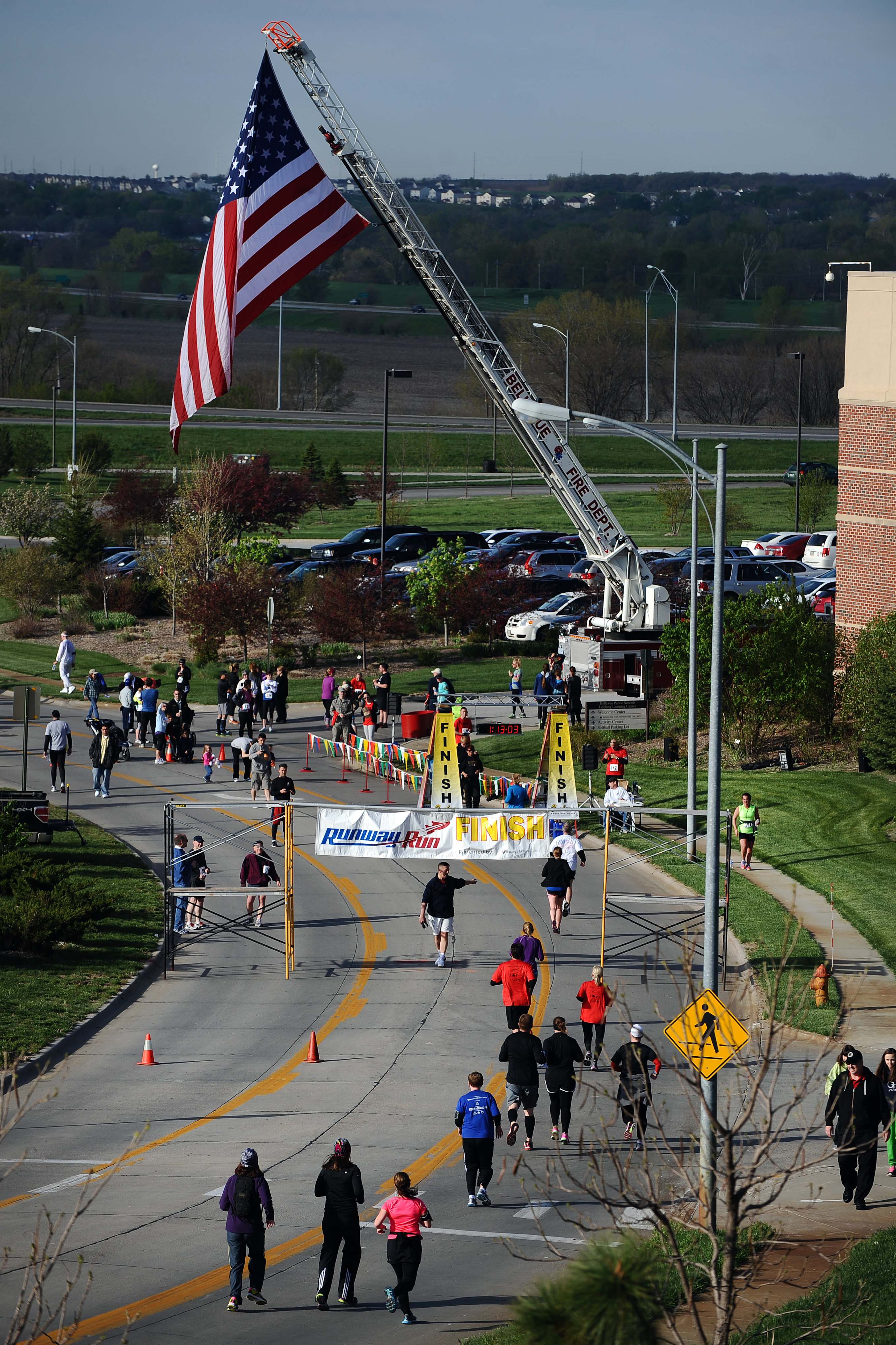 2013 Bellevue-Offutt Runway Runners invade Offutt Flightline > Offutt ...