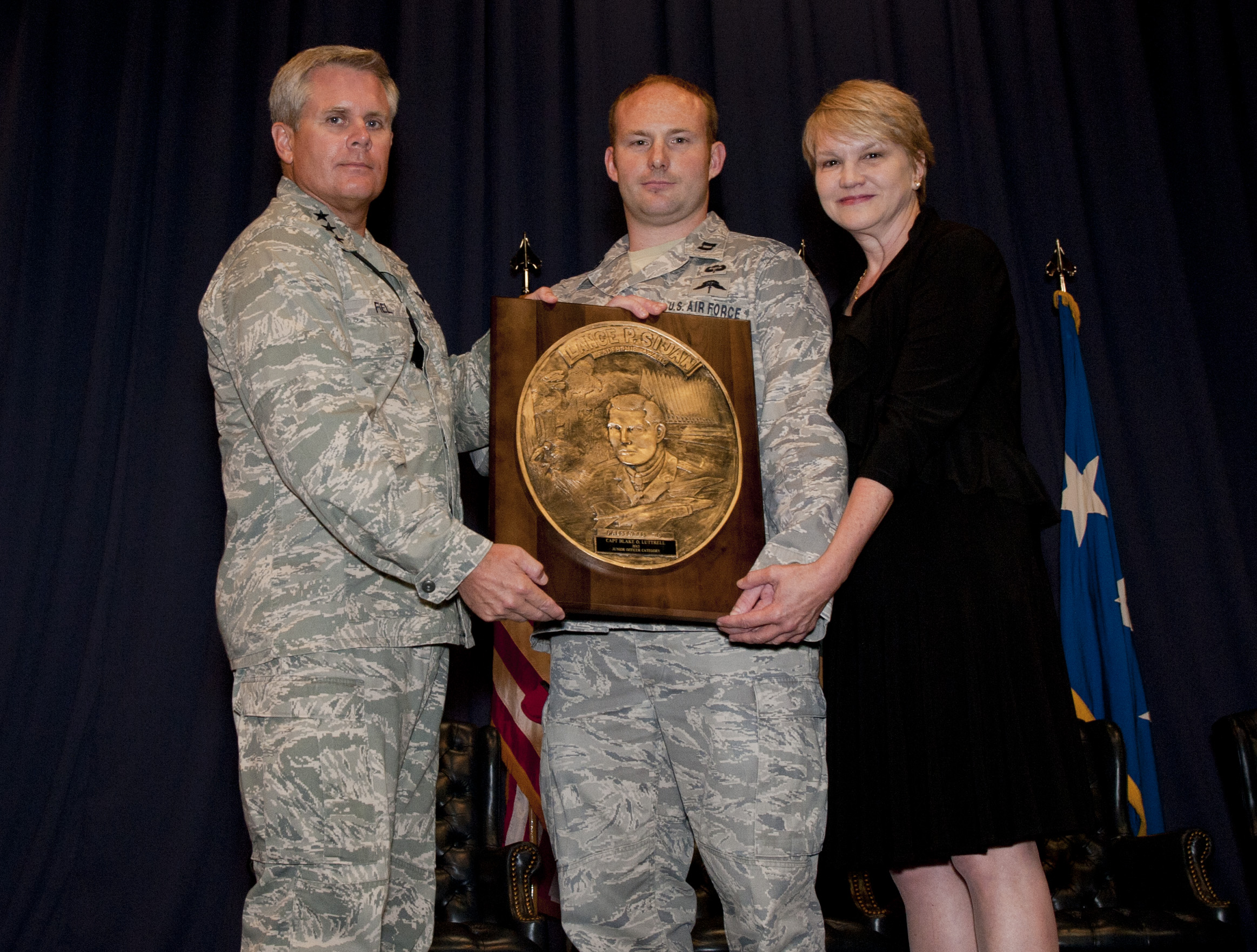 Airmen receive Sijan Award > Hurlburt Field > Article Display