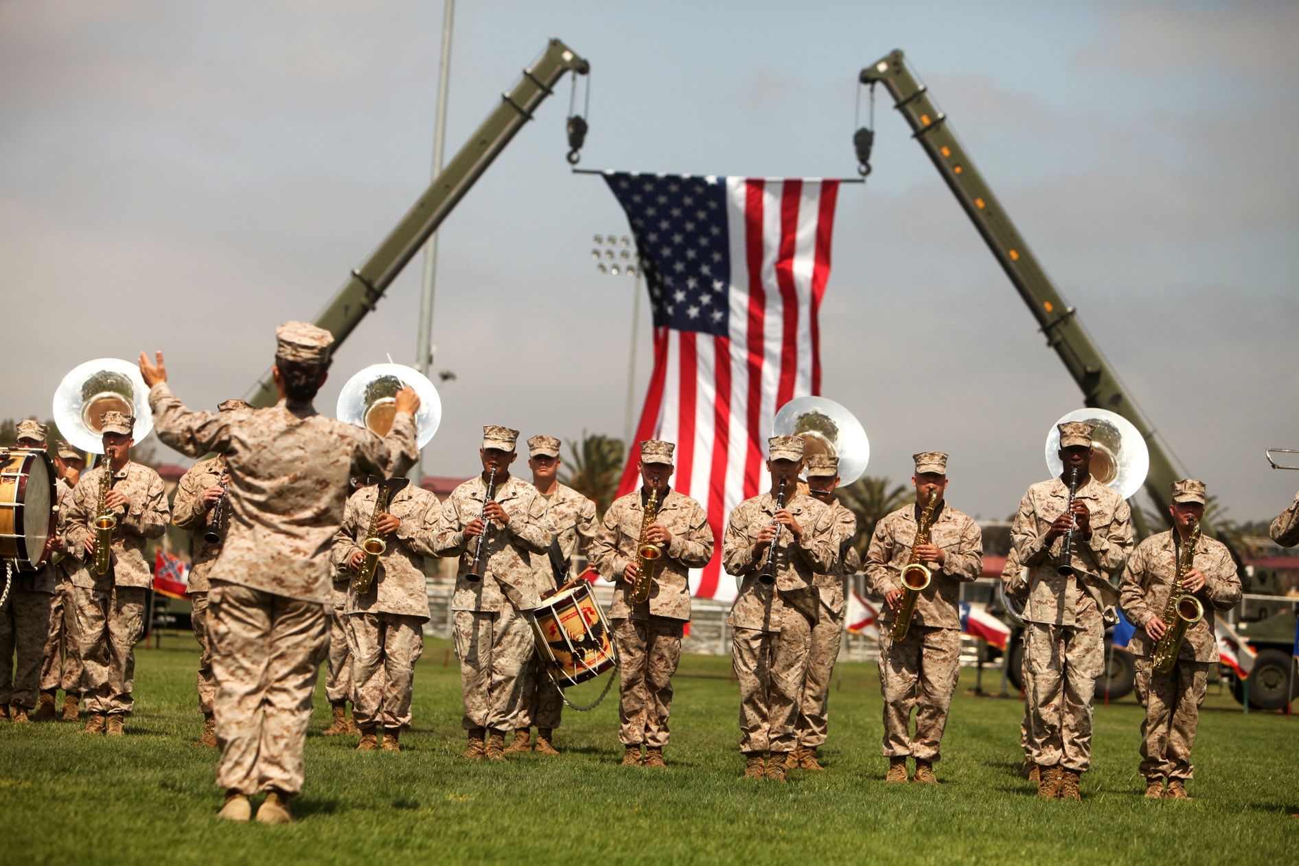 CLR-17 says farewell to Colonel Clark > 1st Marine Logistics Group ...