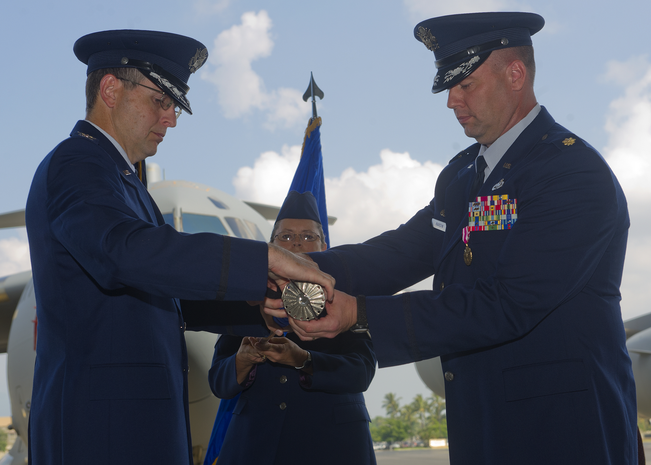 Hickam holds inactivation ceremony for 15th MOS > Pacific Air Forces ...