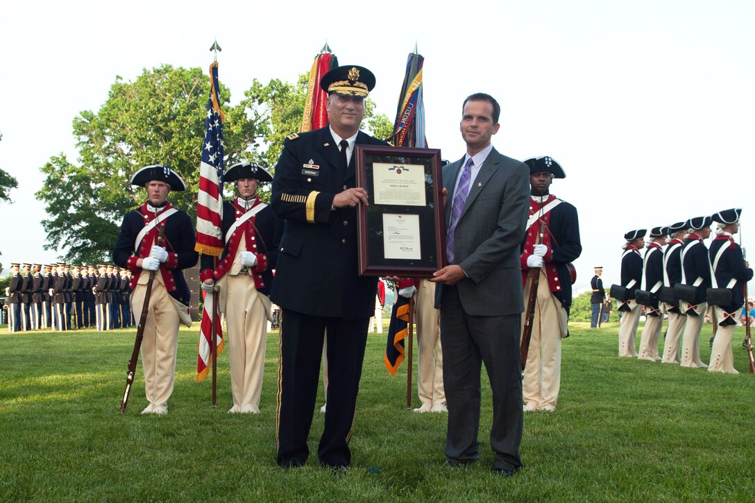 Army Chief of Staff Gen. Ray Odierno presents the Outstanding Civilian ...