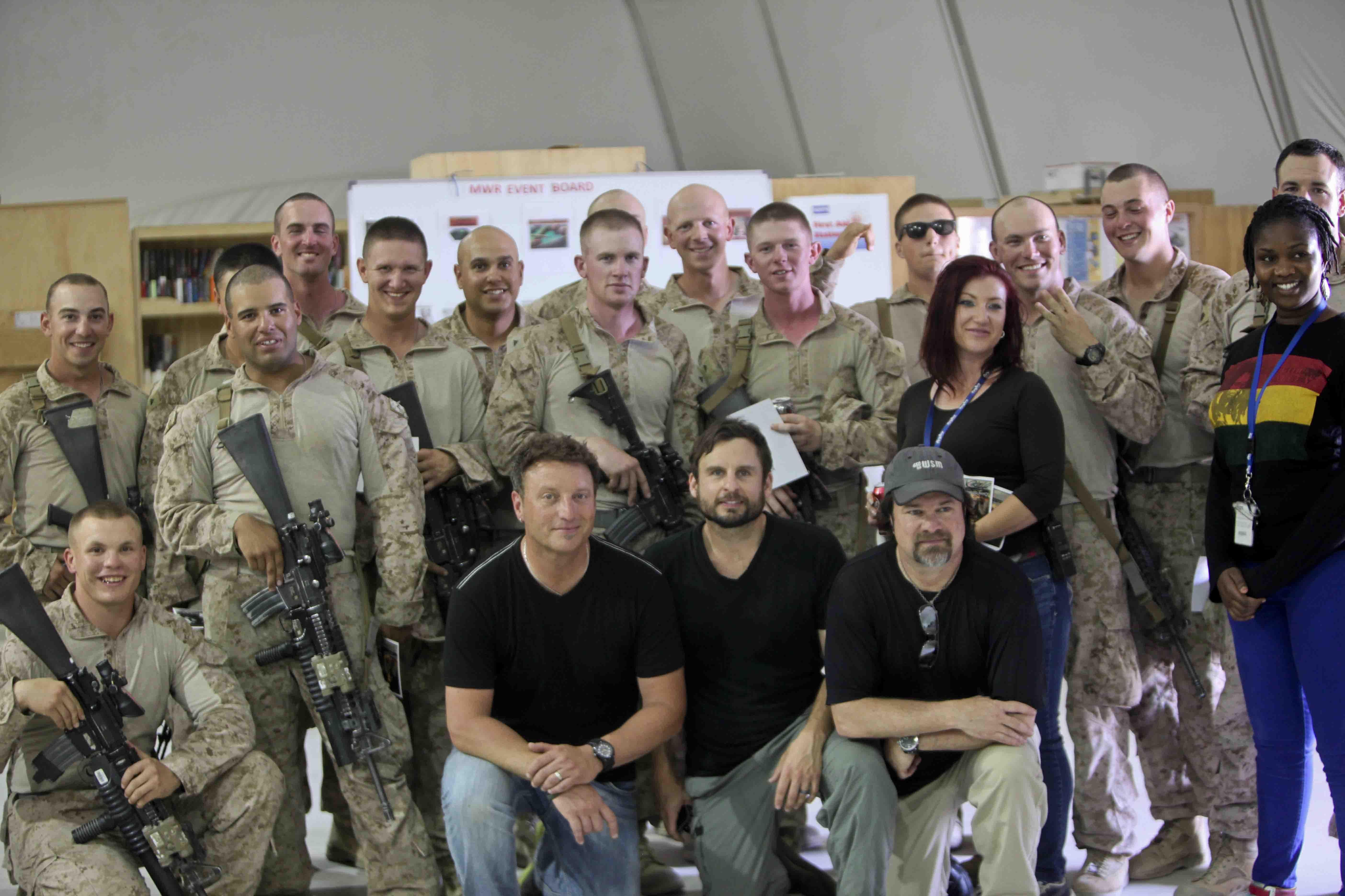 The Frontmen entertain at Camp Dwyer > United States Marine Corps ...