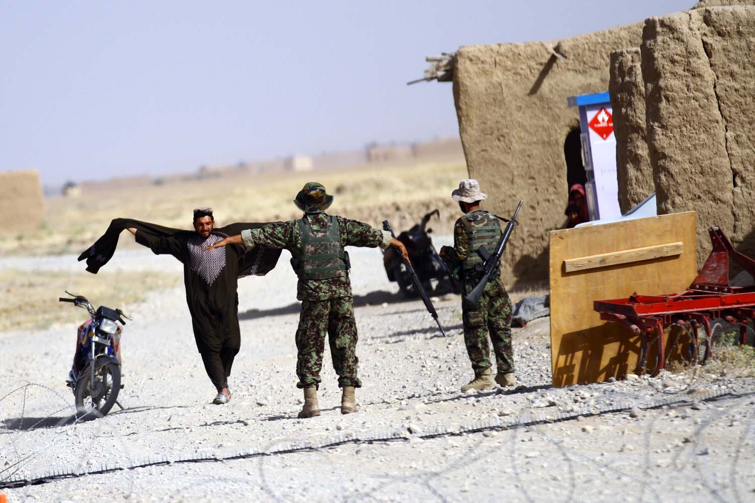 Afghan forces build confidence, set up checkpoints