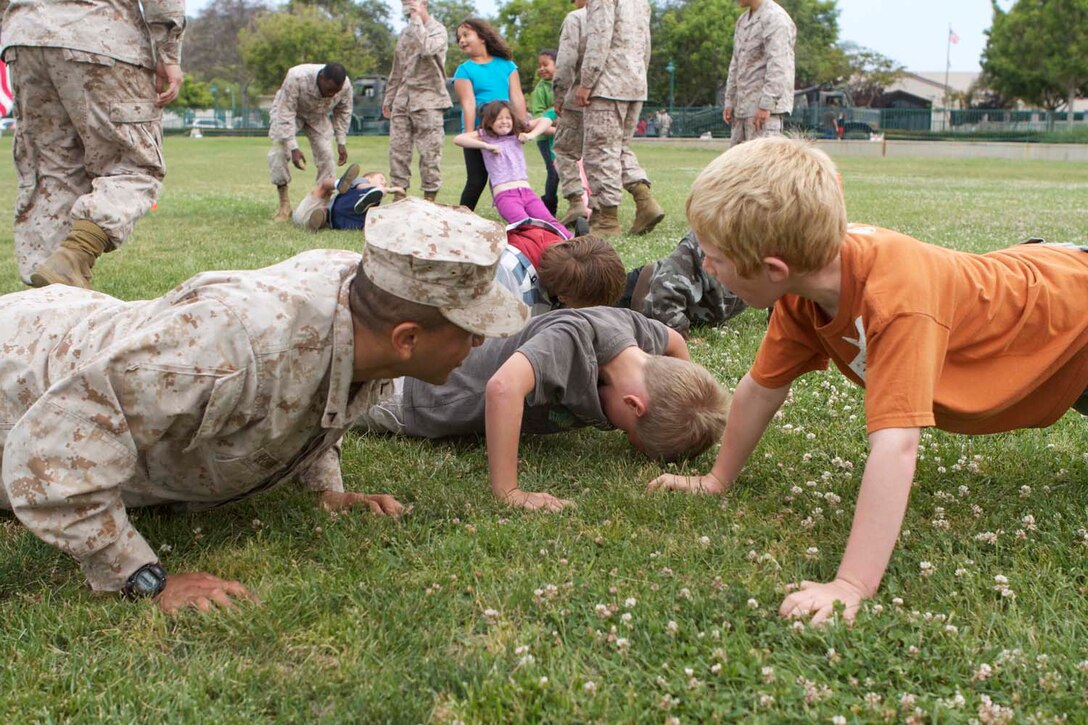Artillerymen give back to San Juan Capistrano