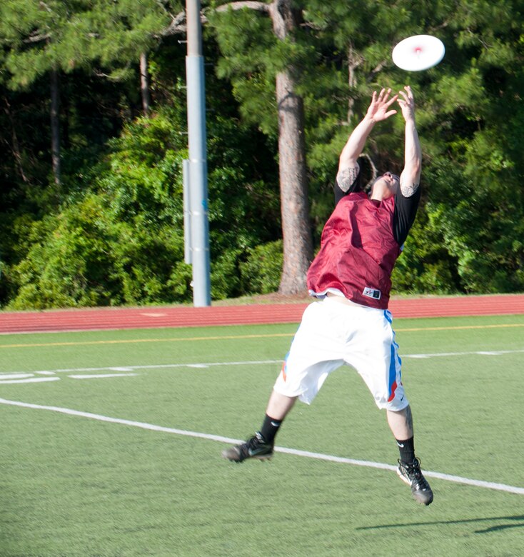 Frisbee brings like-minded Airman together > Hurlburt Field > Article ...