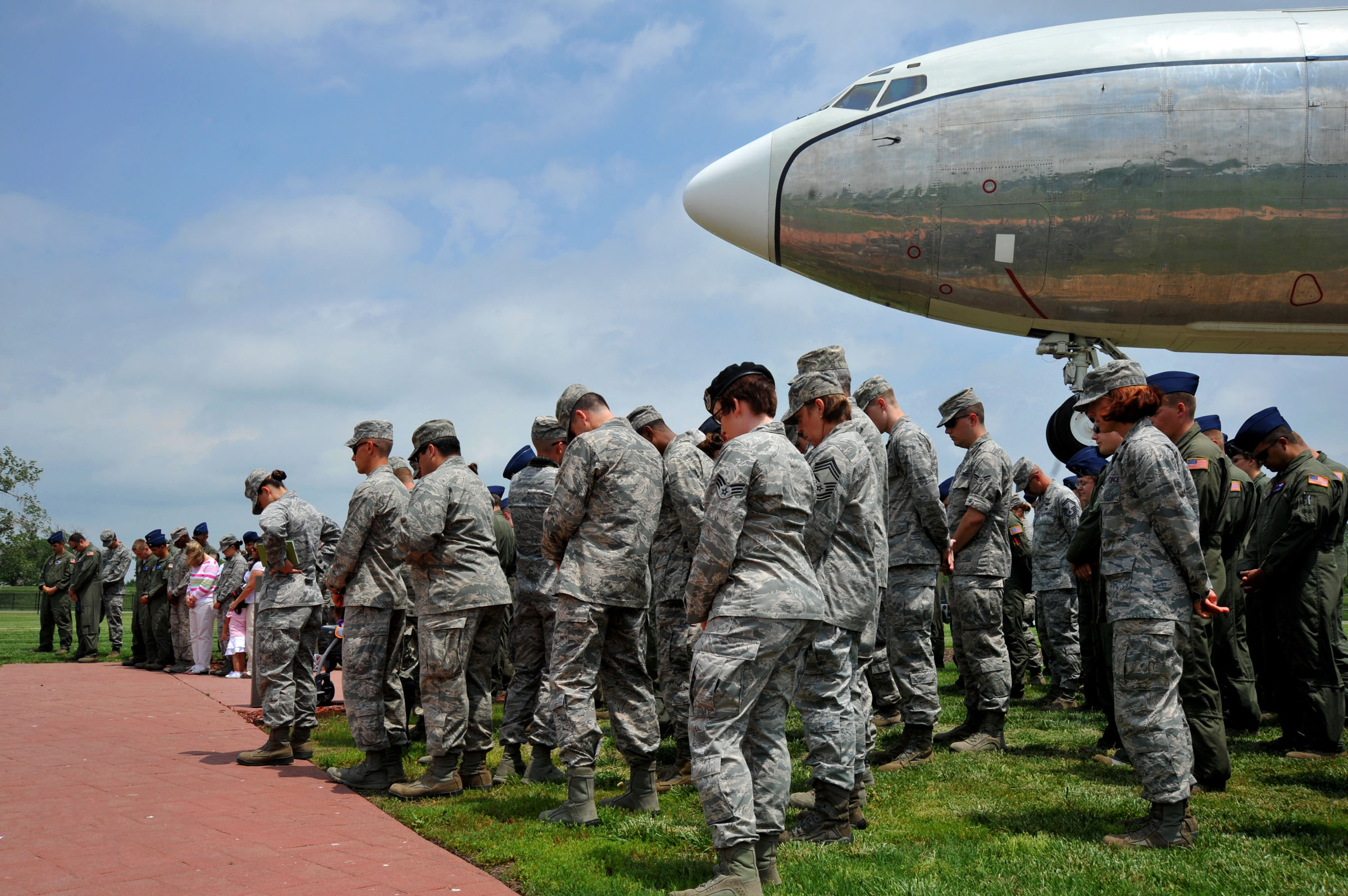 McConnell honors fallen Shell 77 aircrew > McConnell Air Force Base > News