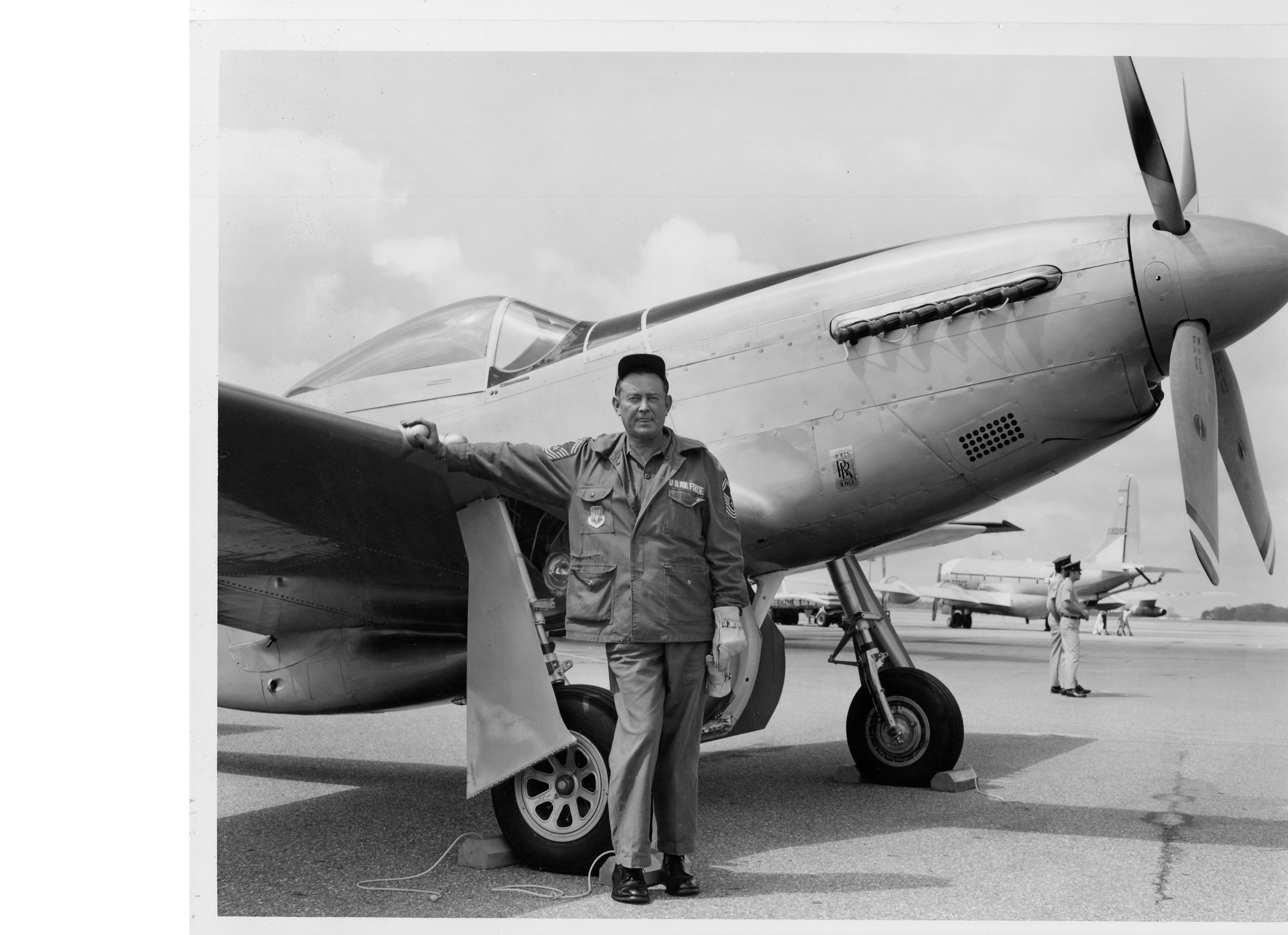 Robert McNulty on NCANG ramp with P-51