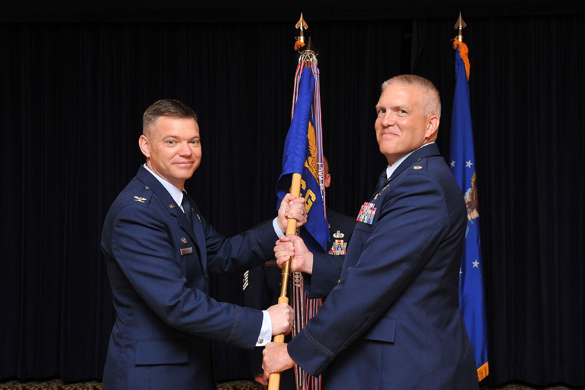 55th Communications Group conducts change of command > Offutt Air Force ...