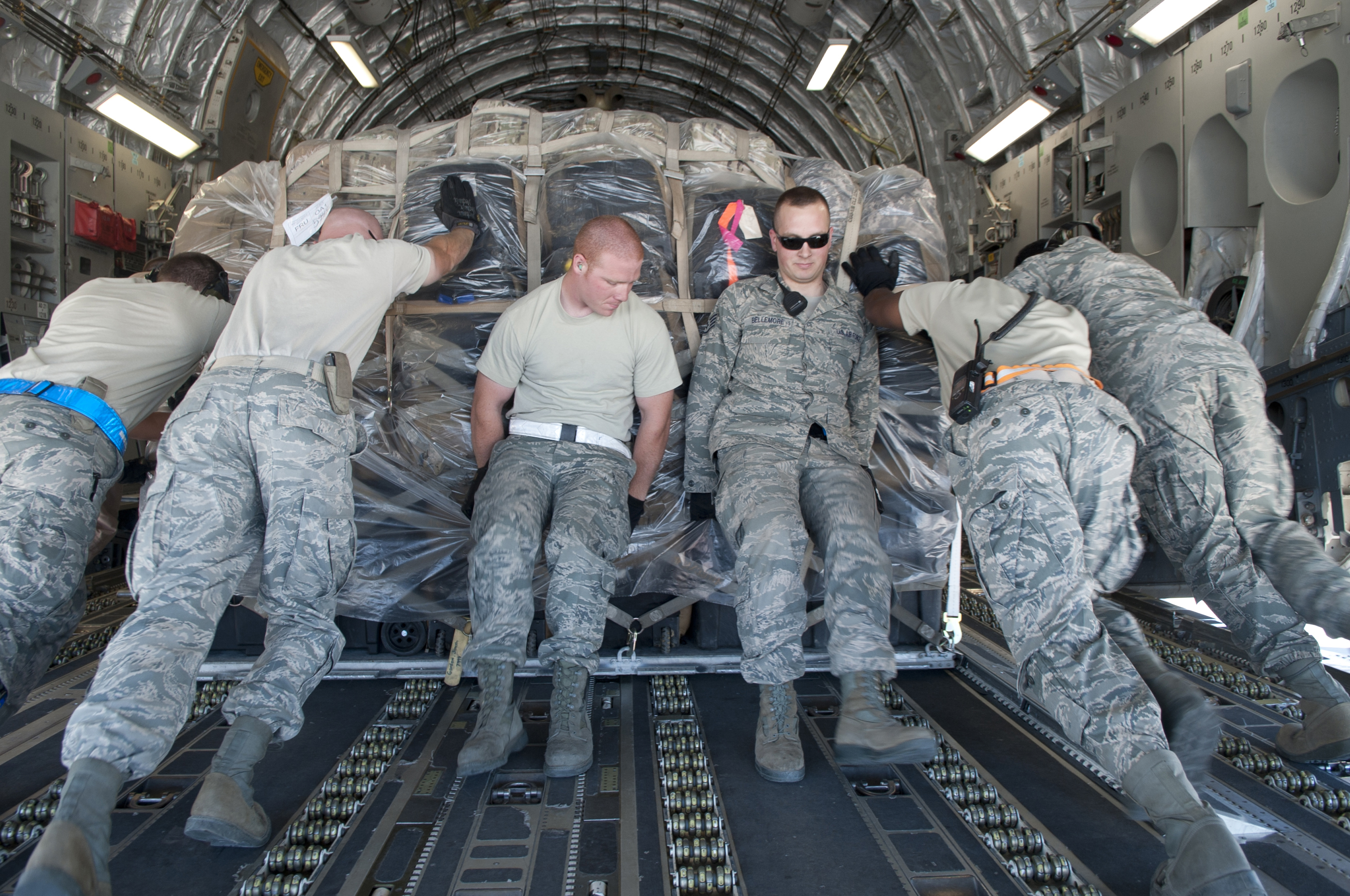 Air Terminal Operations Center gets troops to, from fight > Air ...