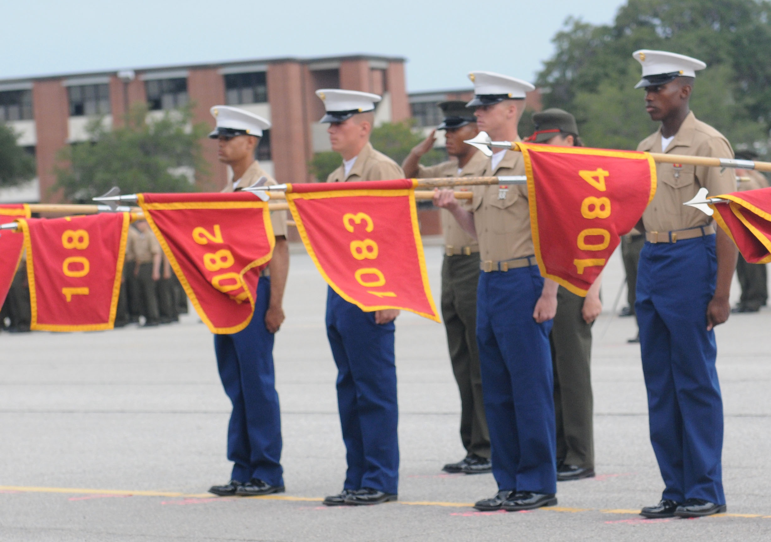 Honor Graduates from the 6th Marine Corps District