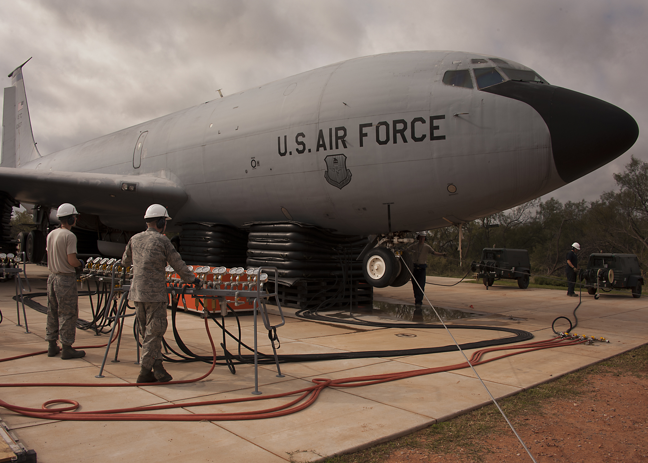 Crash Damaged Disabled Aircraft Recovery