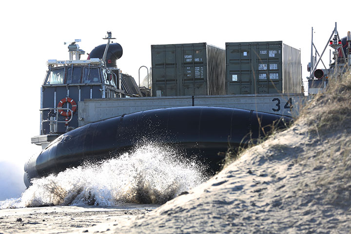 LS Co., BMU2 offload 26 MEU