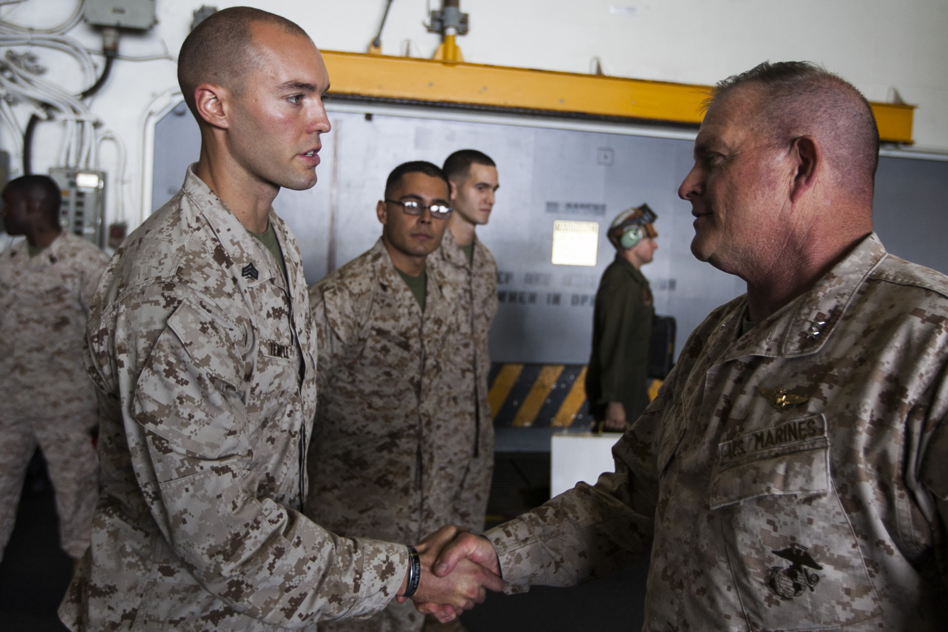 Generals visit USS Bataan during ARG/MEU Ex
