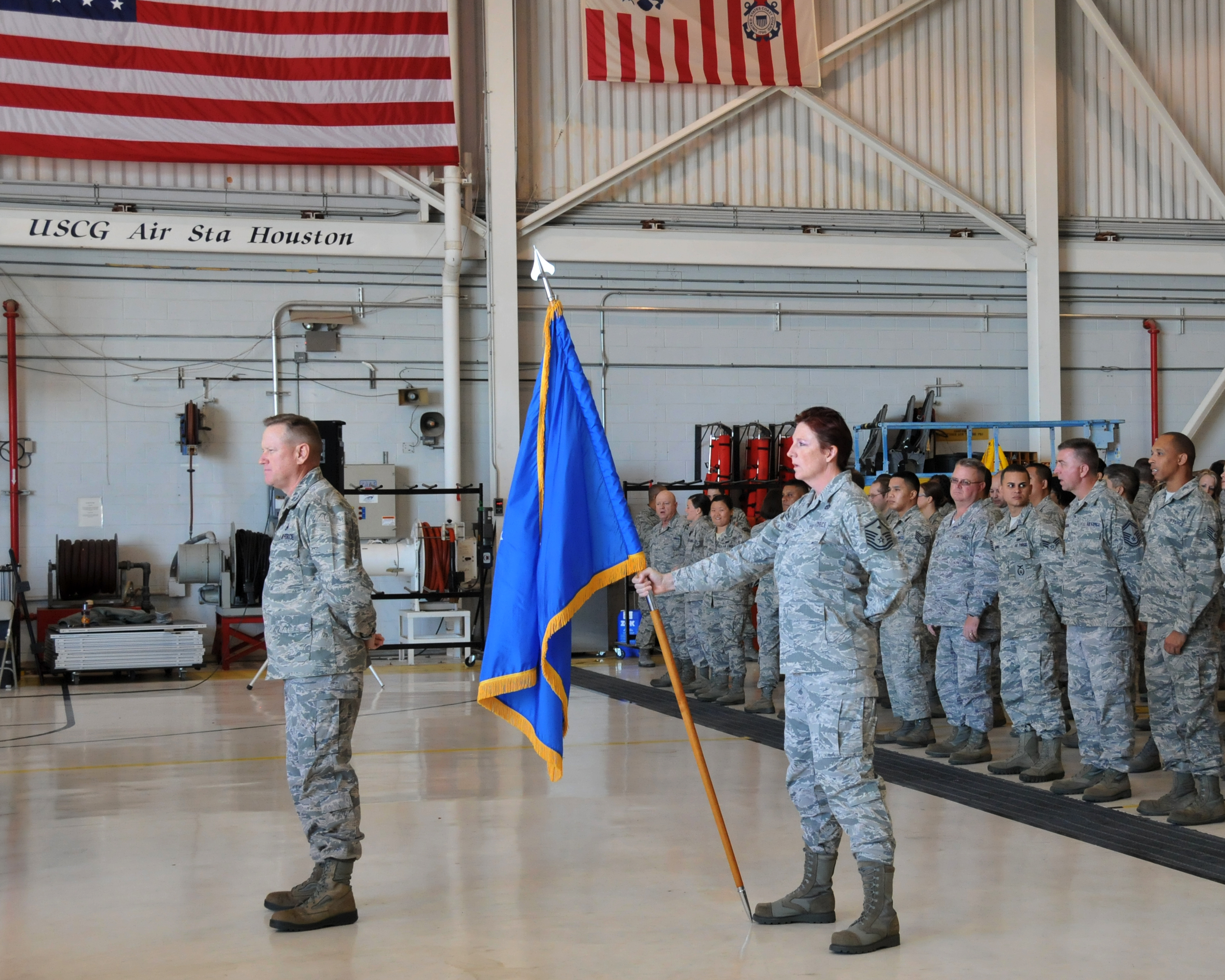 Reconnaissance Wing commander assumes duties.