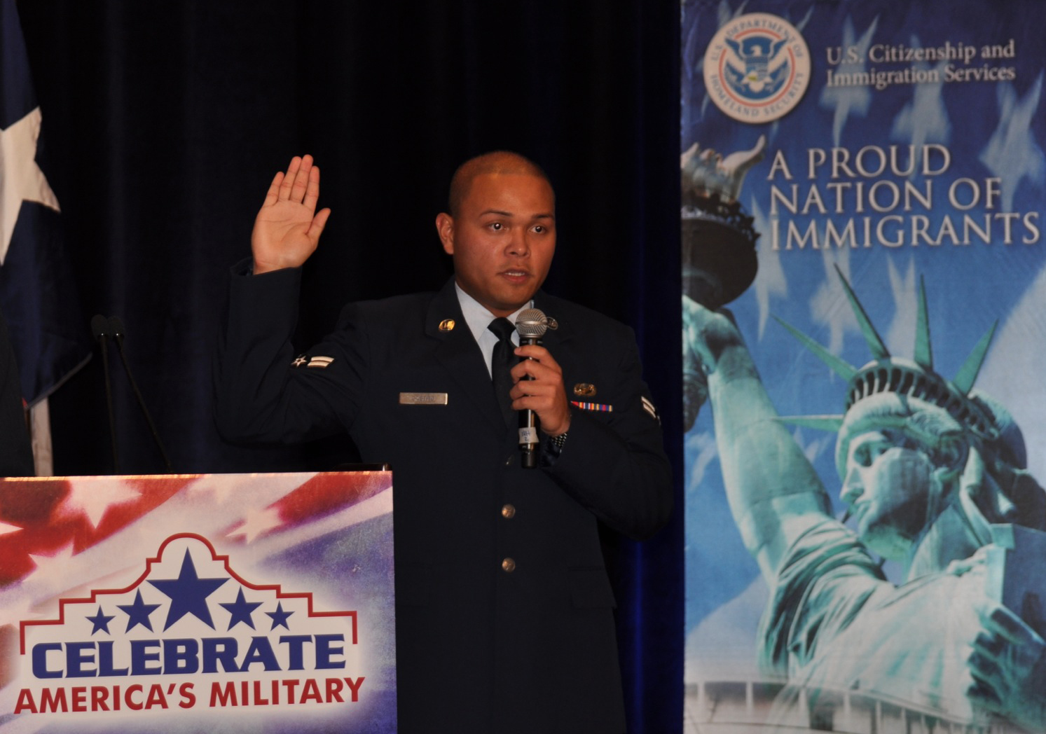 AFPC Airman takes citizenship oath at local military salute gala > Air ...