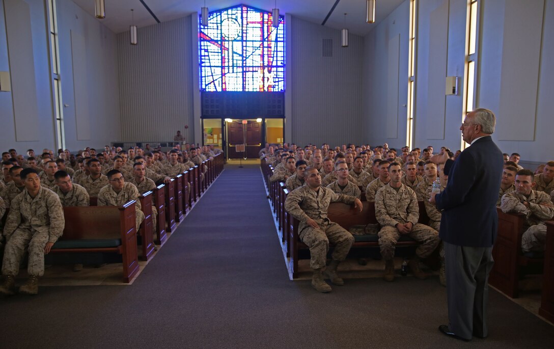 “Marines Learn About Leadership from Warr”
