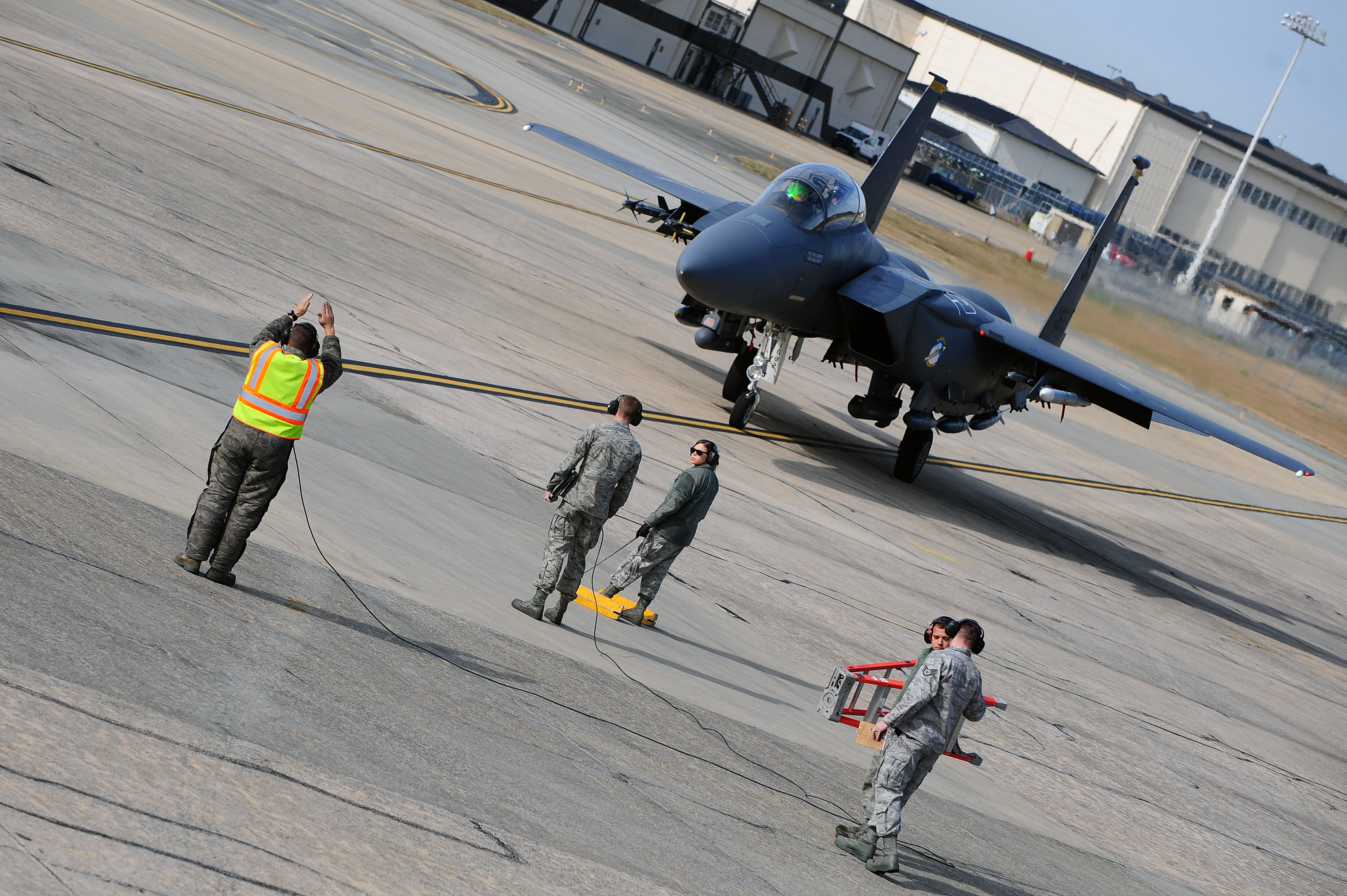 Razor Talon: Pilots and Weapons Officers engaged in the most current ...