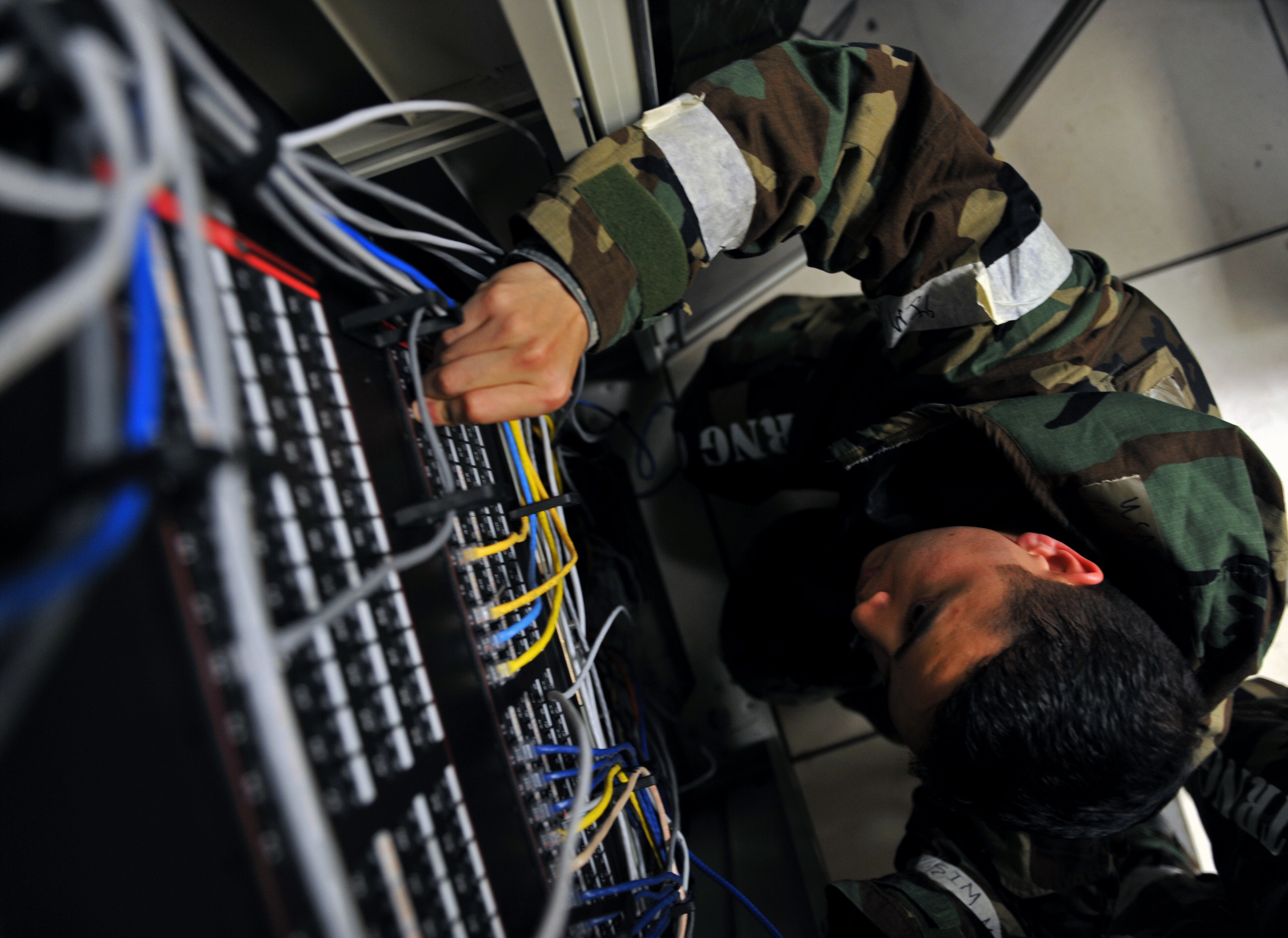 Comm: Wired for war > Osan Air Base > Article Display