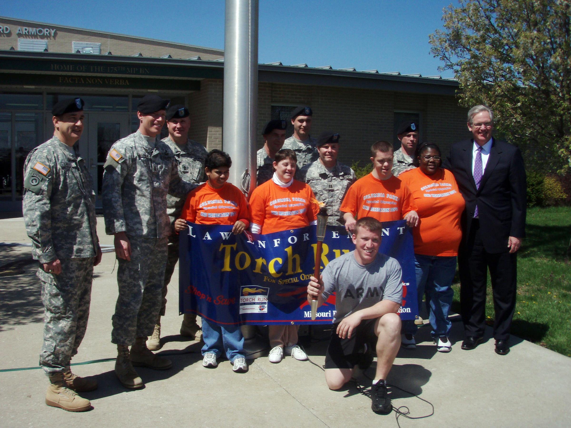 Missouri MPs join Special Olympics torch run > National Guard > Guard ...