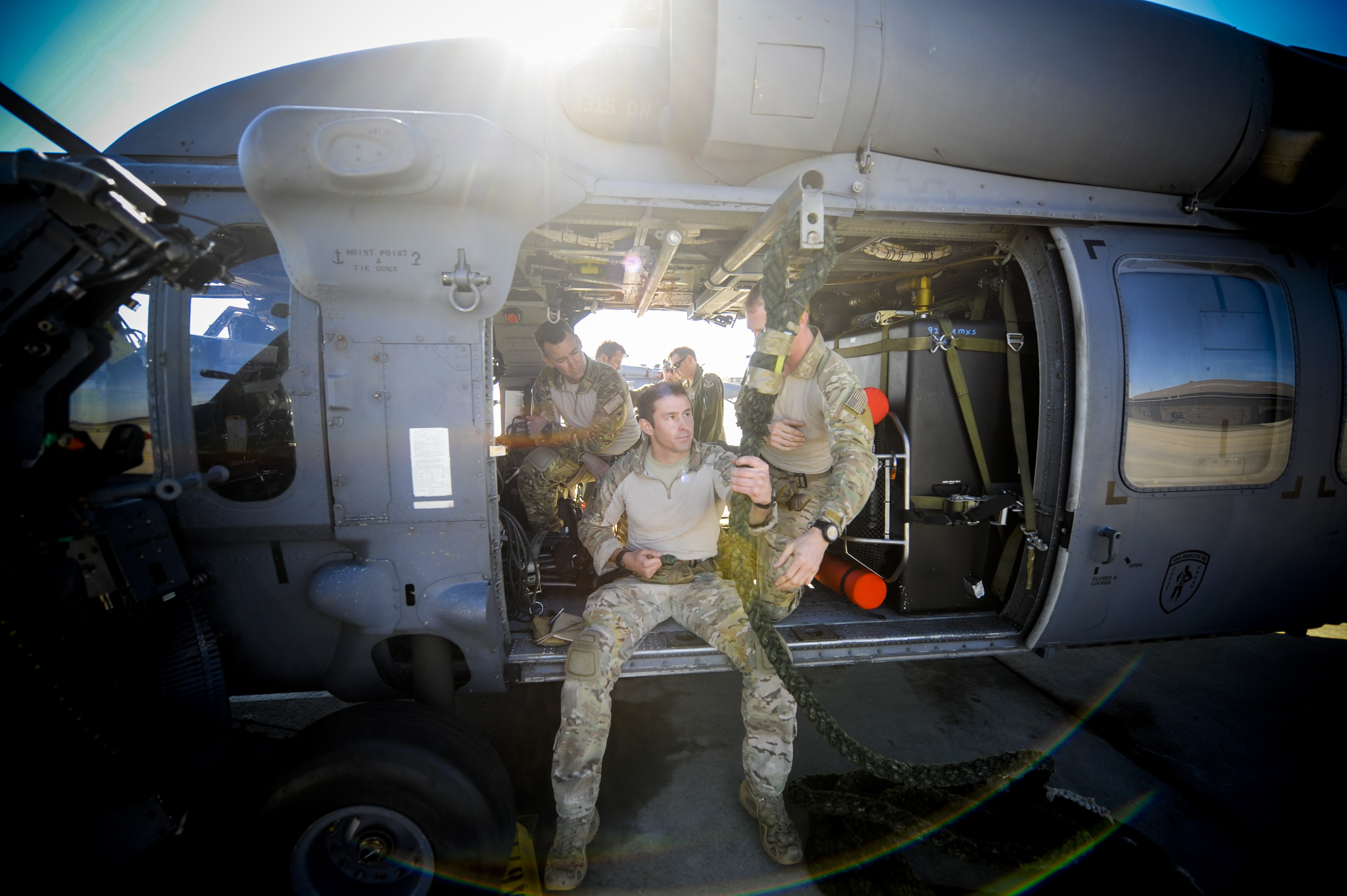 23d WG CC trains with pararescuemen > Air Combat Command > Article Display