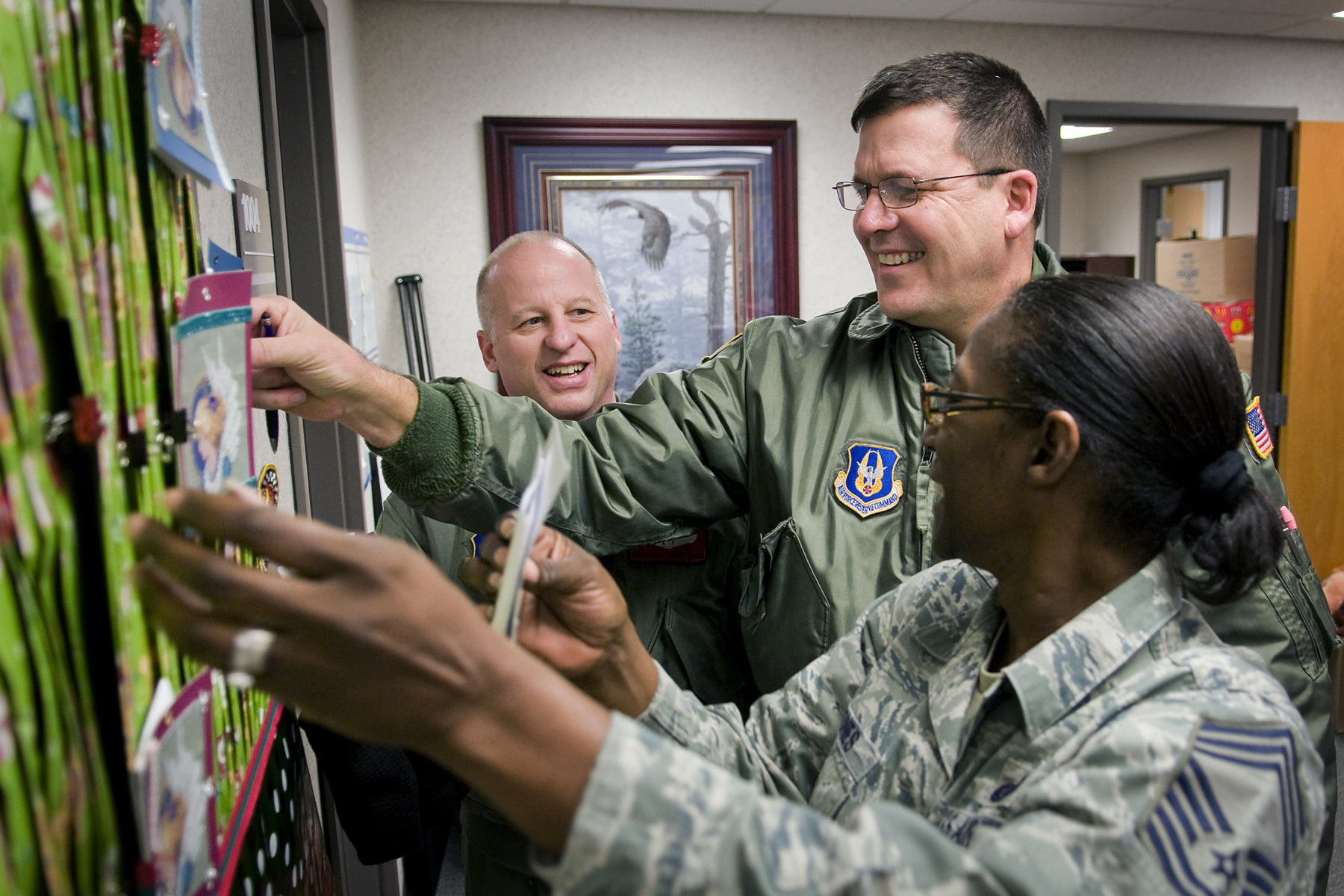 Make the season bright: Grissom holiday angels, food needed > Grissom ...