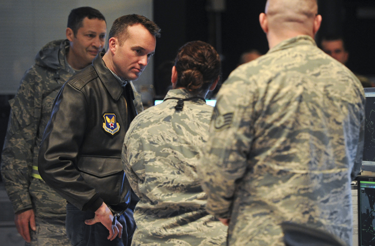 Acting Secretary of the Air Force visits JBER > Pacific Air Forces ...