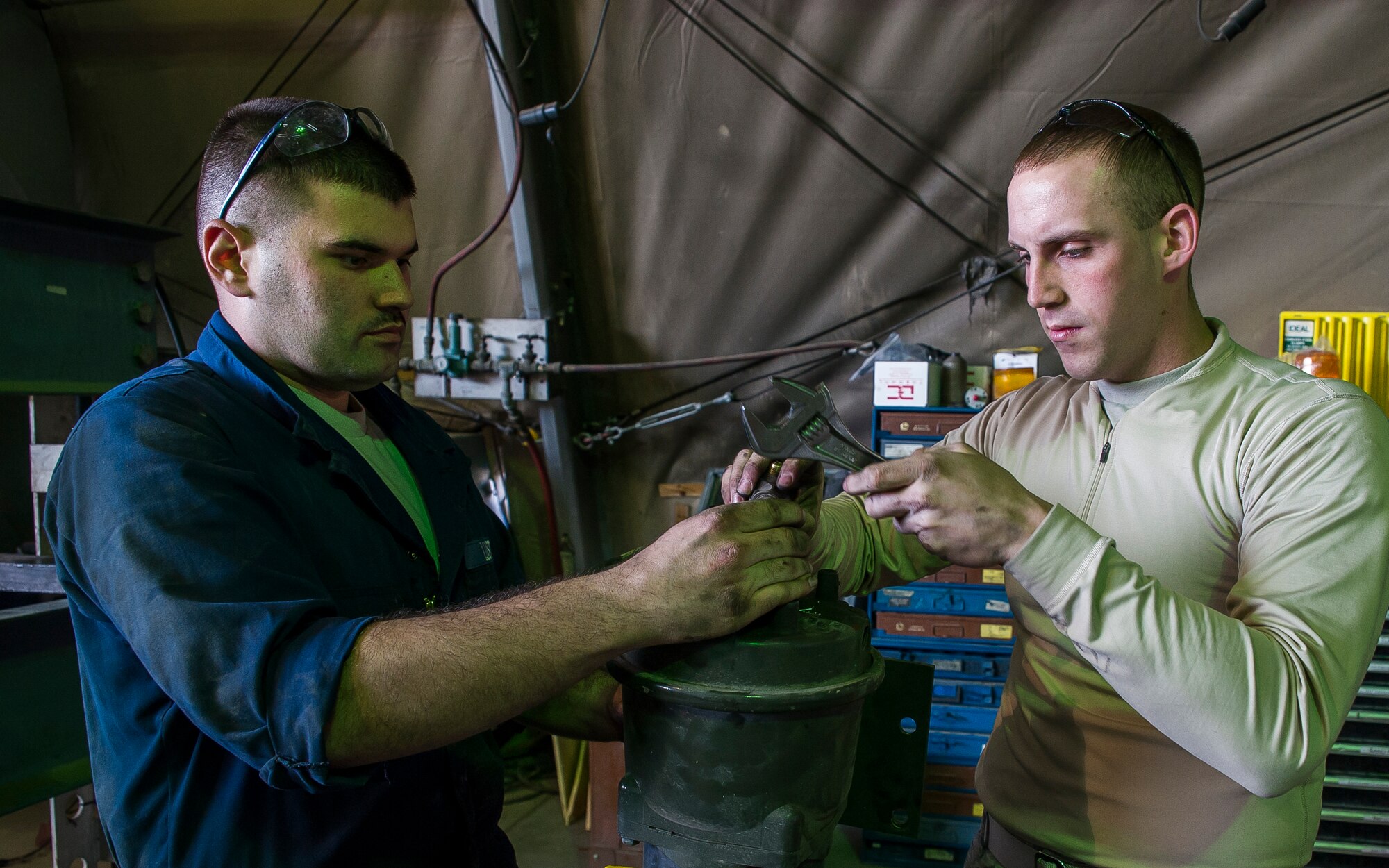 Expeditionary mechanics keep vehicles mission ready > U.S. Air Forces ...