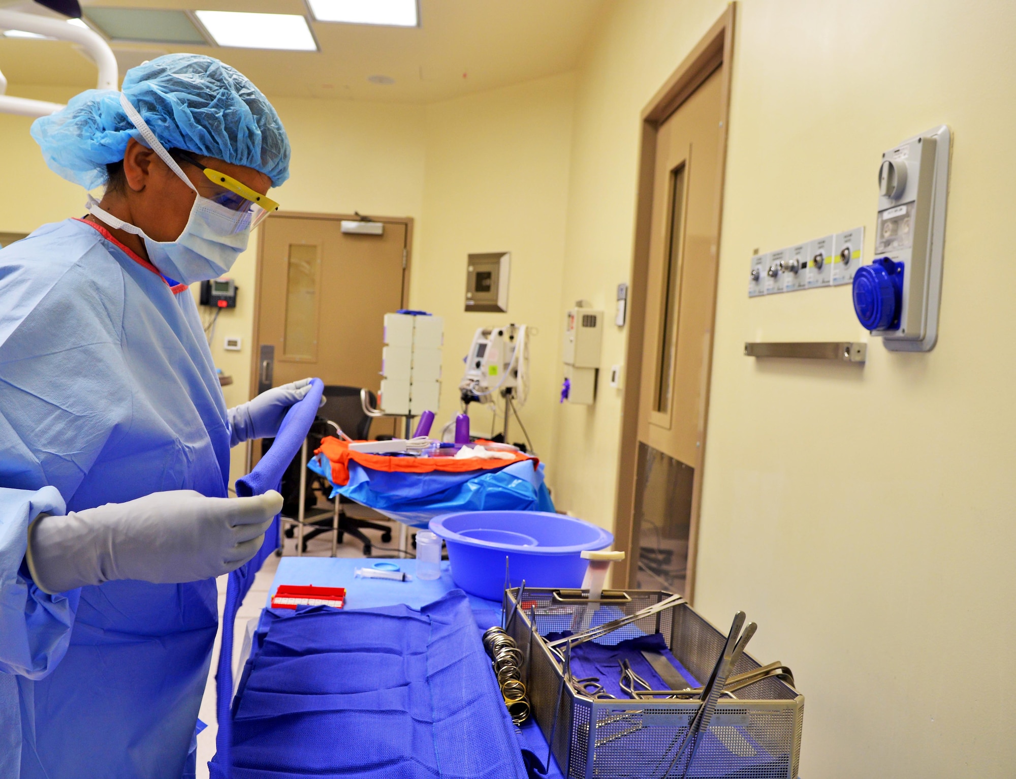 Operating Room: through a surgical technician's eyes > Aviano Air Base ...
