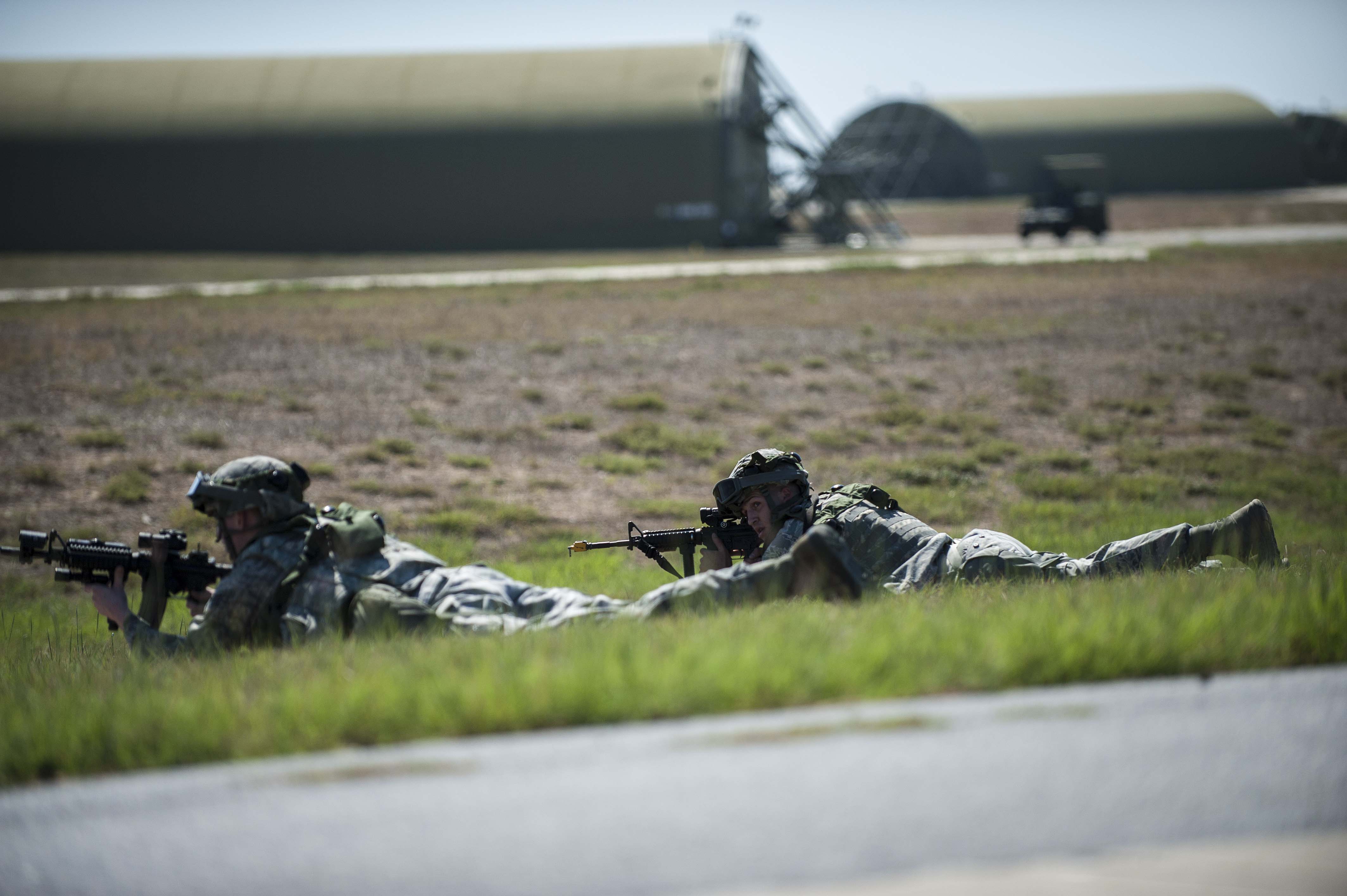 39th SFS Airmen practice for fire > Incirlik Air Base > Article Display