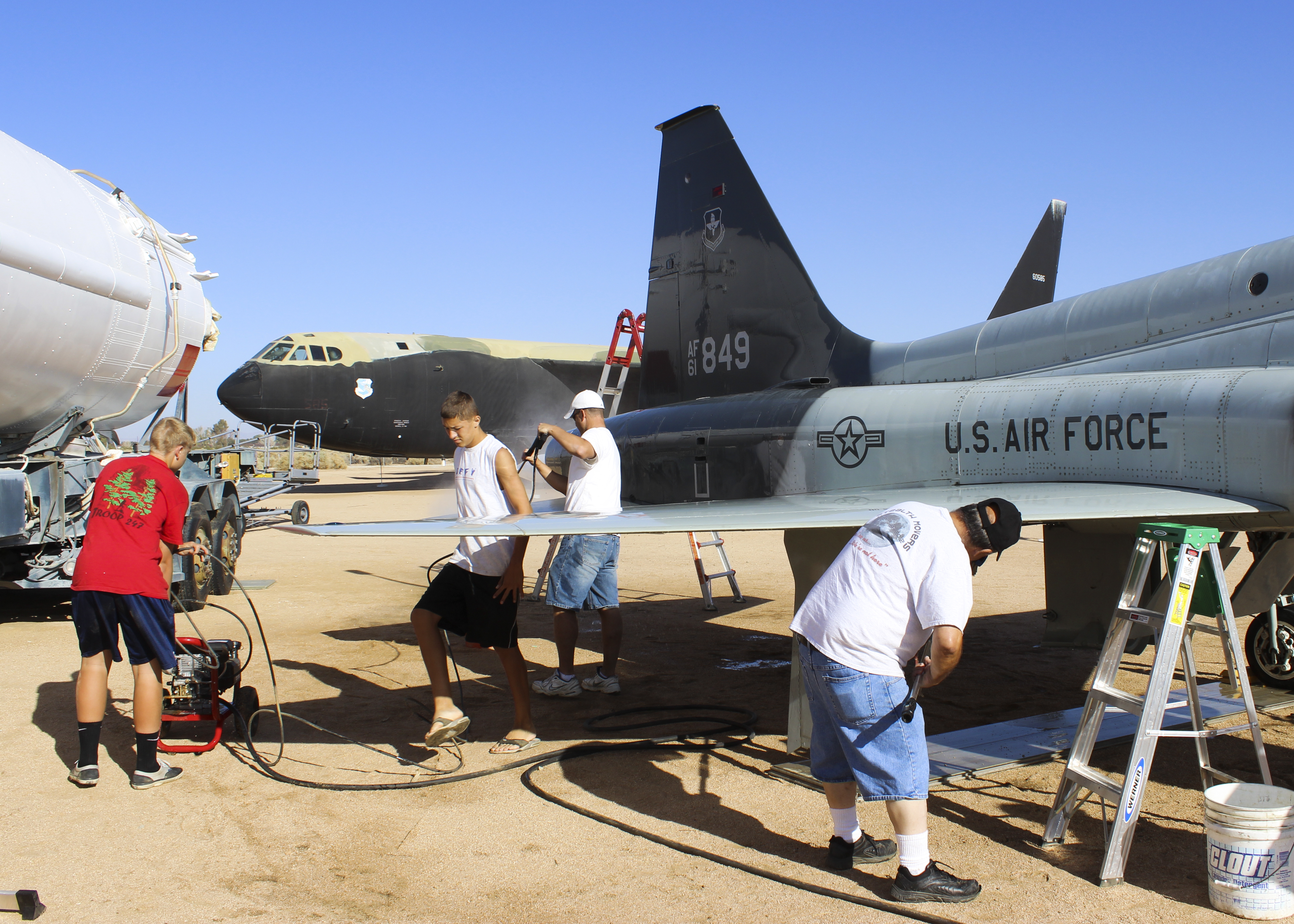 Life scout gives TLC to AFFT Museum T-38 > Edwards Air Force Base > News